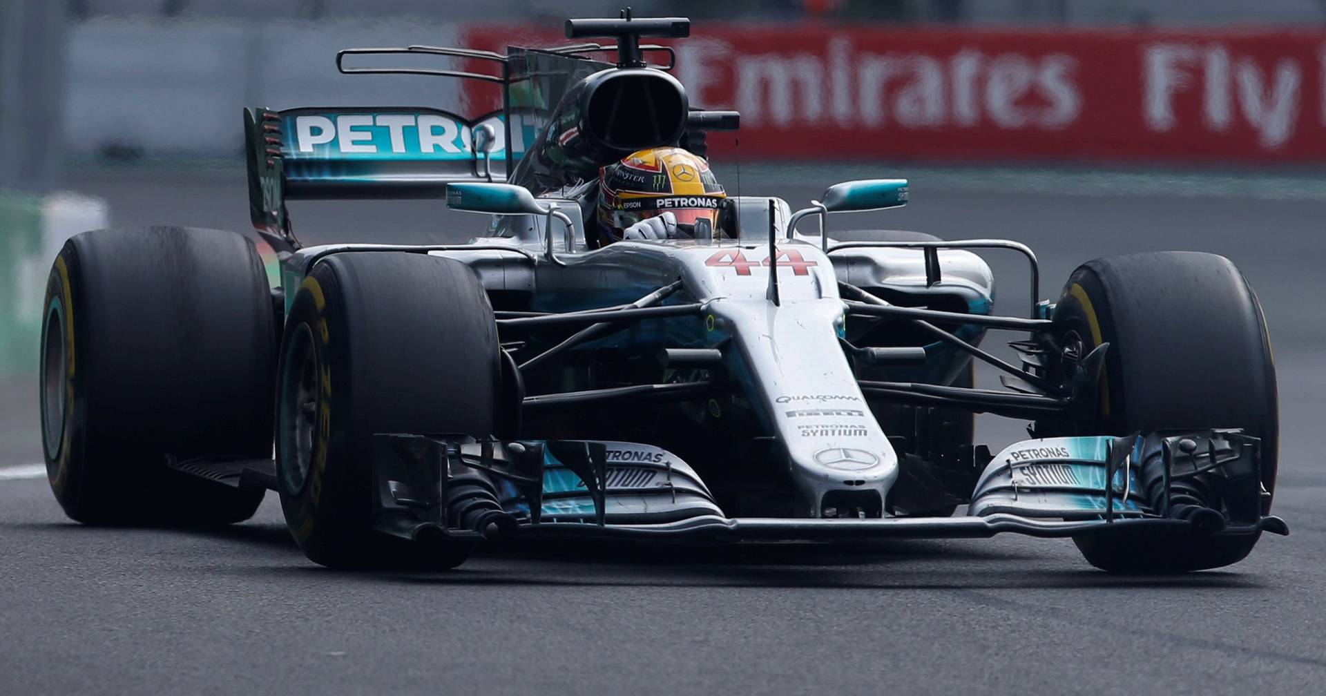 Lewis Hamilton é tetracampeão da Fórmula 1 - Tribuna