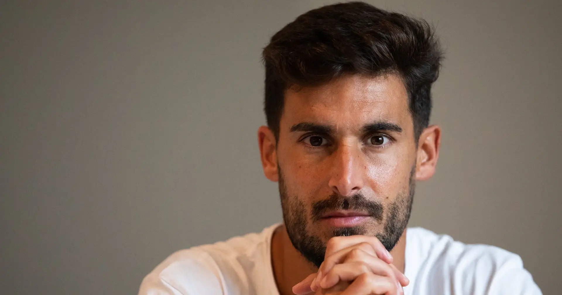 “Na Hungria, o presidente do clube reuniu as mulheres dos jogadores ...