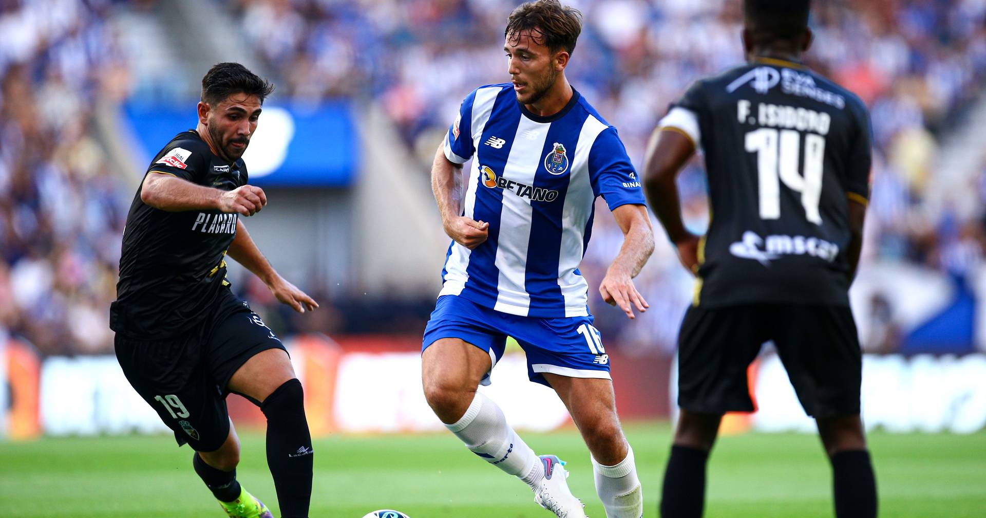Pela primeira vez desde outubro, eis Nico González a titular (os onzes ...