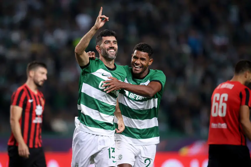 Na festa do Sporting-Dumiense, só o goleador Luís Neto fugiu à lógica ...