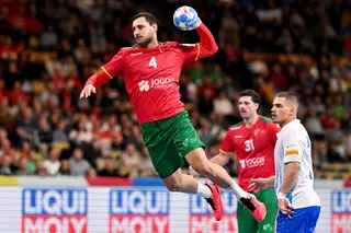 Diogo Rêma, o guarda-redes da seleção de andebol que tem uma “loucura ...