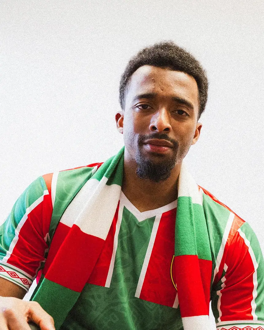 Um antigo campeão mundial sub-17 e com formação de Tottenham chega à ...