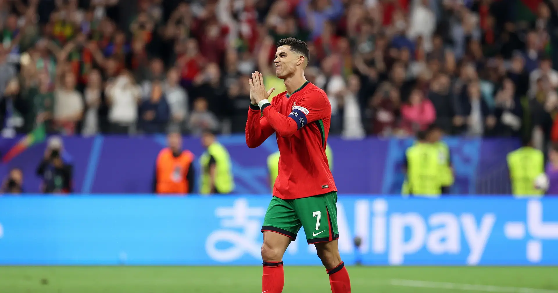 Cristiano Ronaldo foi do inferno ao céu, porque "é isto que o futebol ...