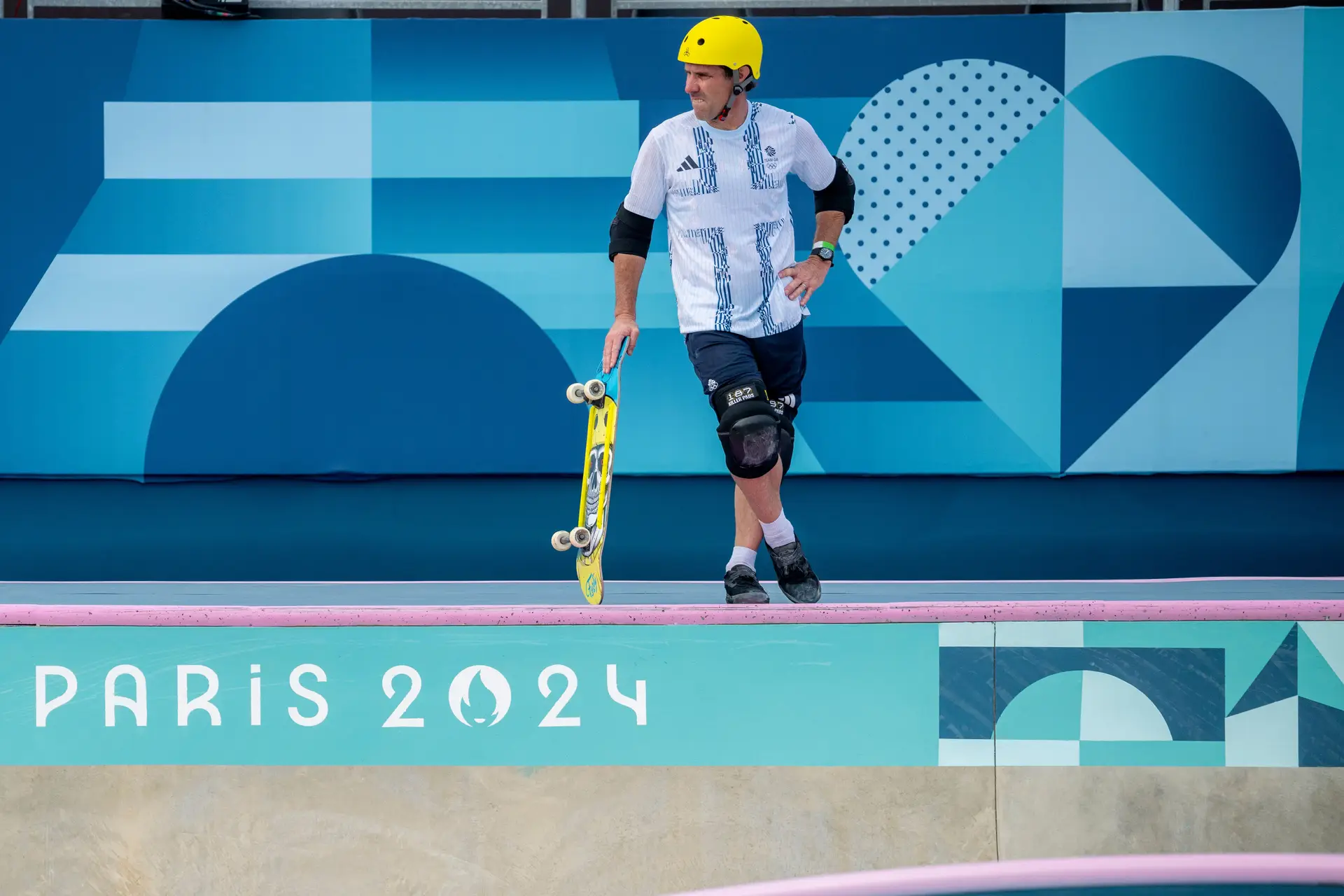 Andy Macdonald tem 51 anos e vai competir no skate contra miúdos de 16 ...