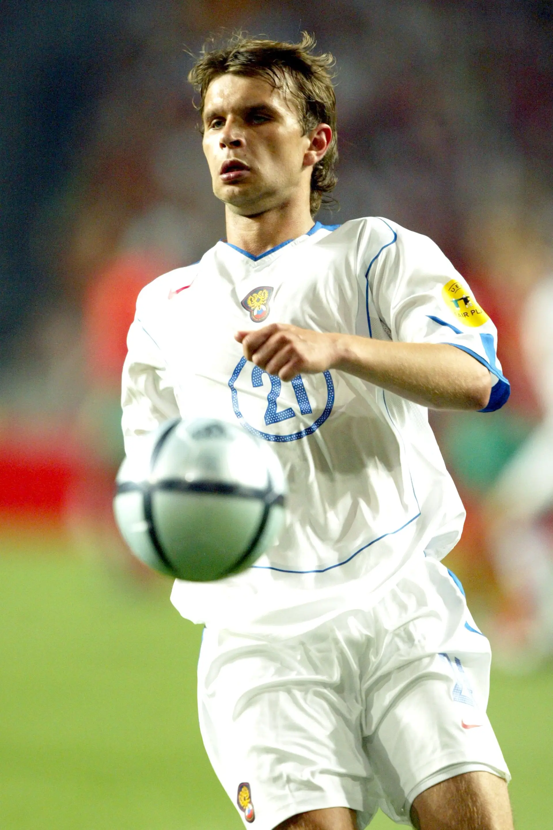 Aleksei Bugayev jogou contra Portugal no Euro 2004 e morreu a combater ...