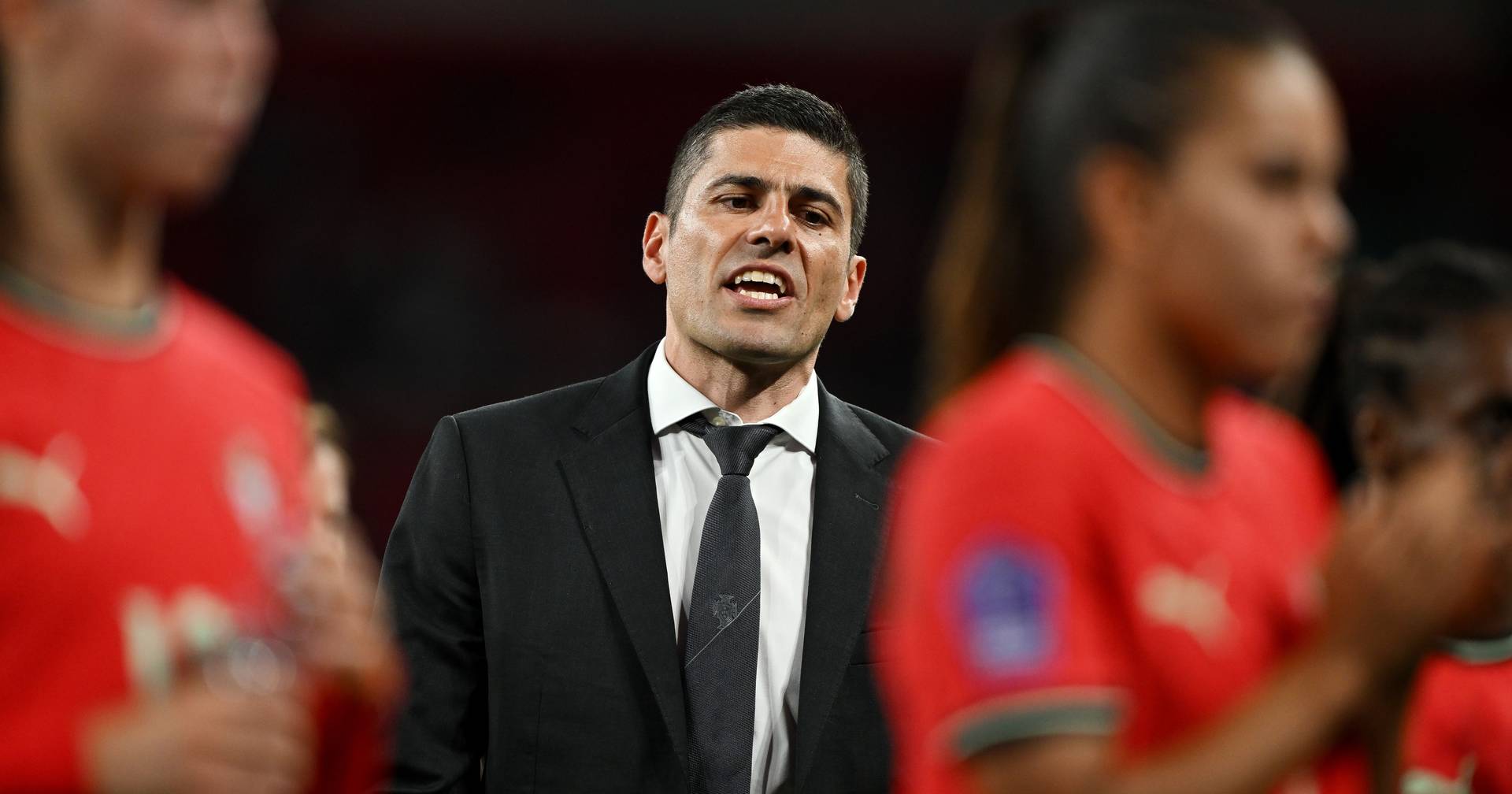 A derrota por 6-0 contra a Inglaterra foi uma lição: “Sabemos o porquê ...