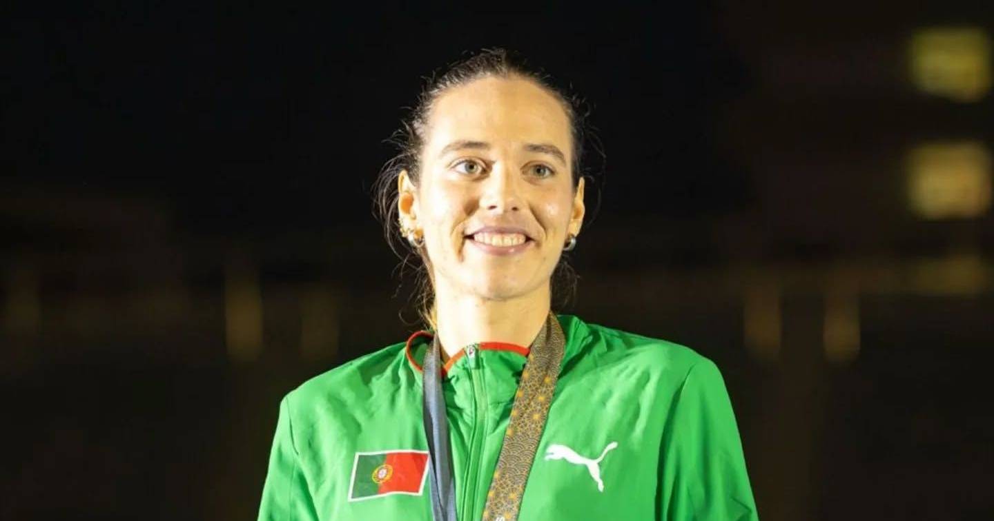 Nem a perder uma sapatilha a meio da corrida Margarida Silva deixou de ...