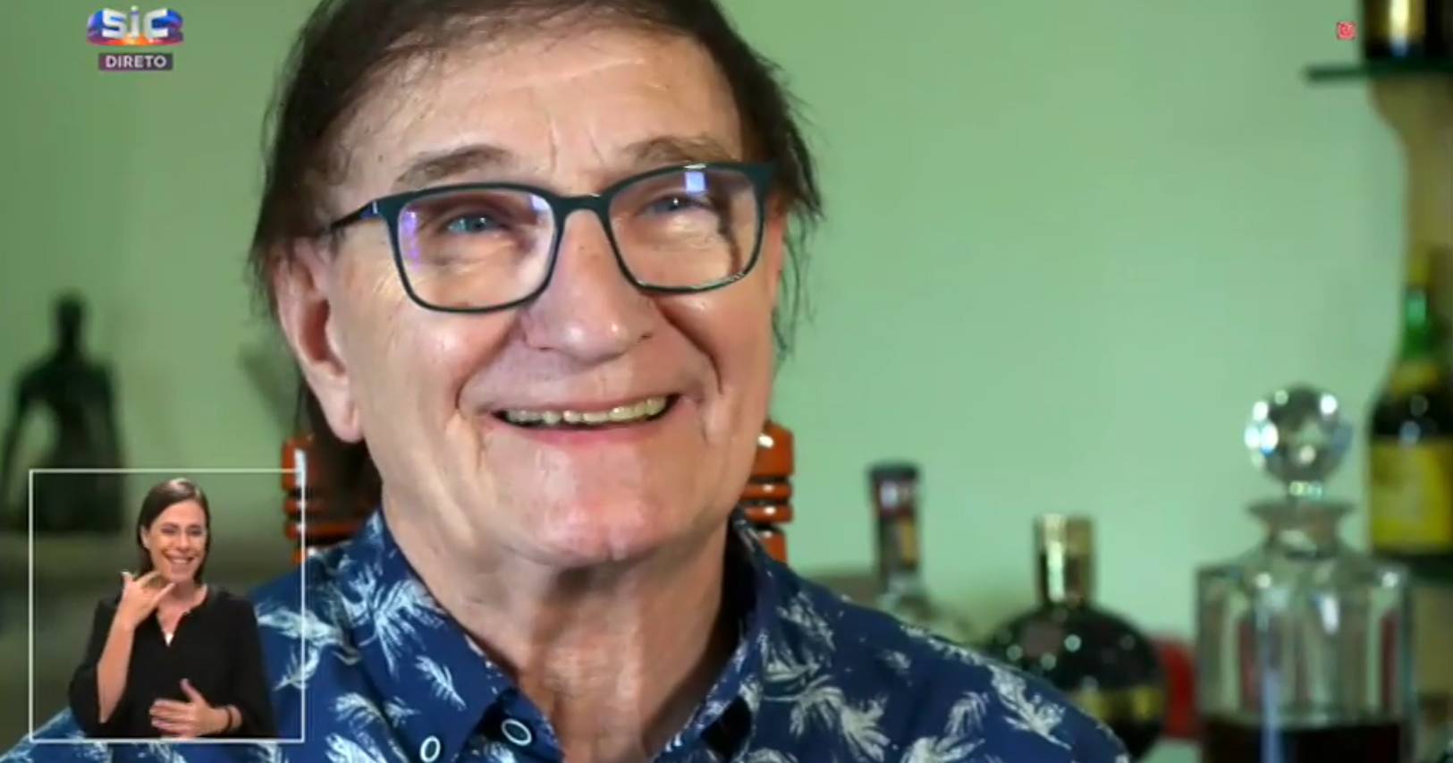 A Vida de Marante: o cantor que conheceu o Amor em plena Guerra - SIC