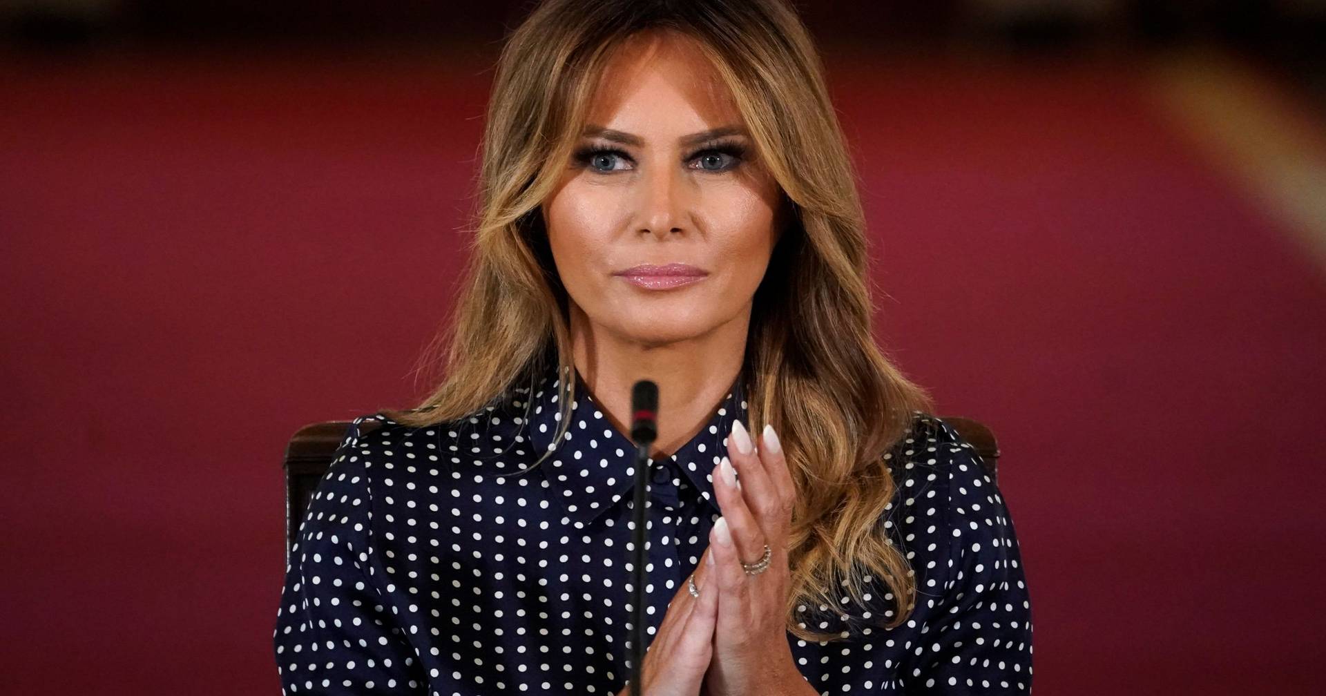 Após buscas do FBI, mulher de Donald Trump ‘obrigada’ a comprar roupa ...