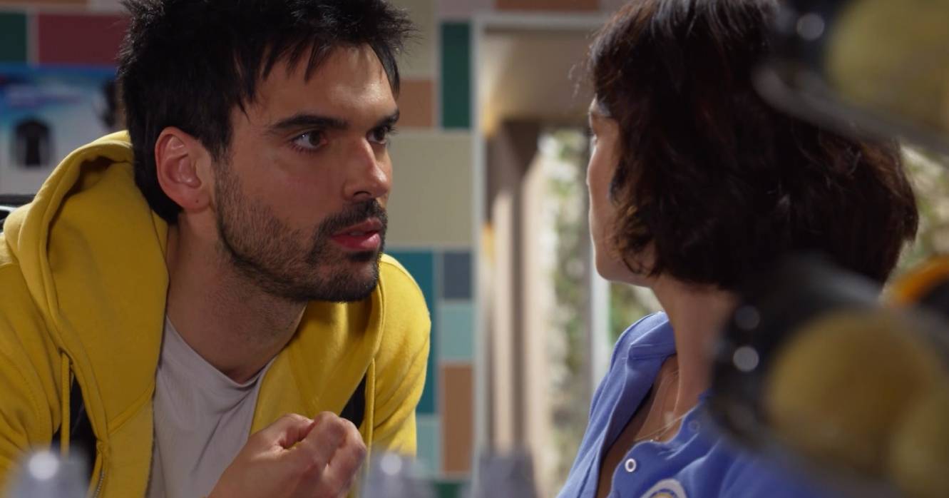 Ouch! David pede uma oportunidade a Mimi, mas leva uma grande tampa - SIC