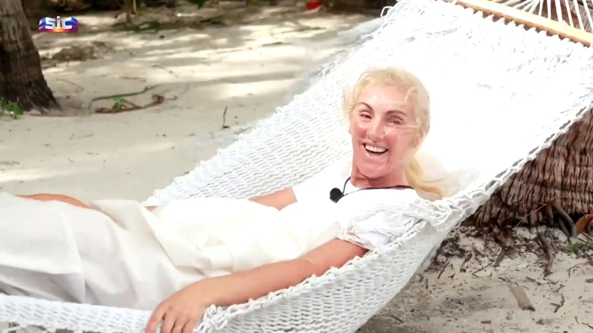 Uma visita especial surpreende Elsa e Nuno em French Beach: "É uma ...