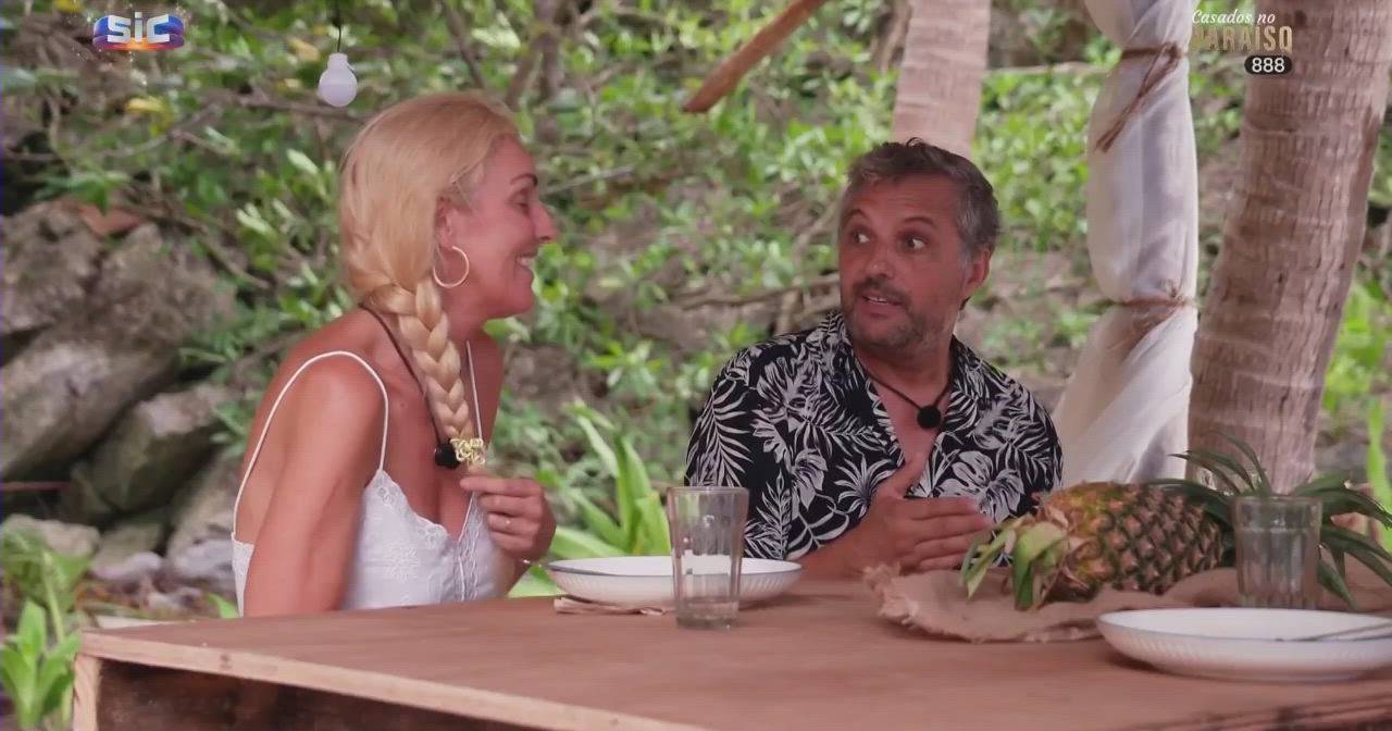 "Ele não será o tal" — Elsa desabafa com o Carlos sobre o que sente em ...