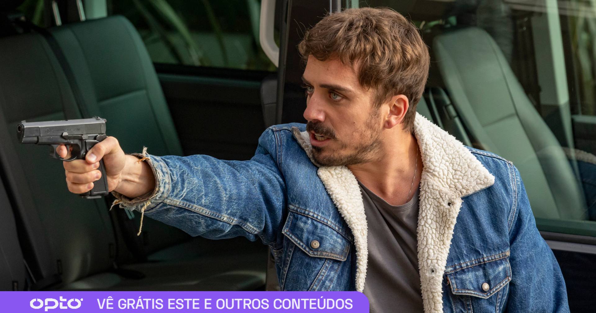 Resumo de ‘A Promessa’: Nuno aponta arma a António - SIC