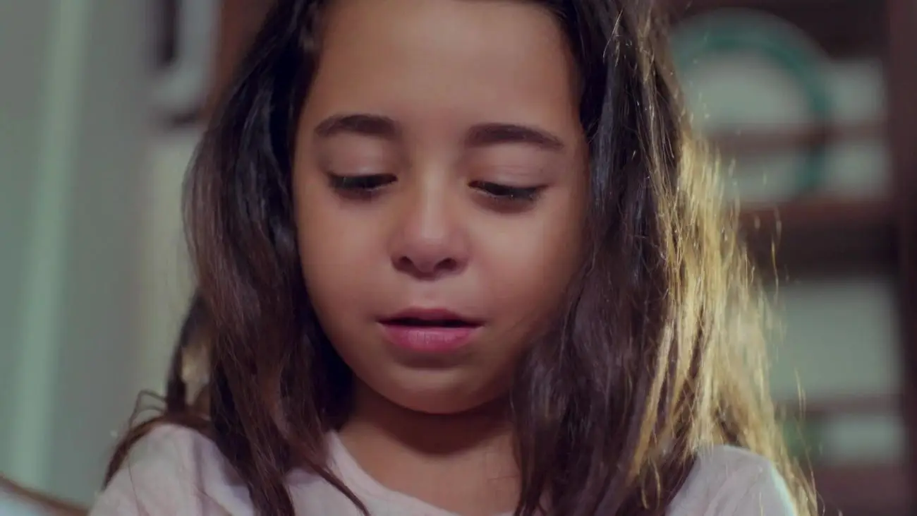 Surpreendente! Veja como está a pequena atriz de ‘Querida Filha’ - SIC