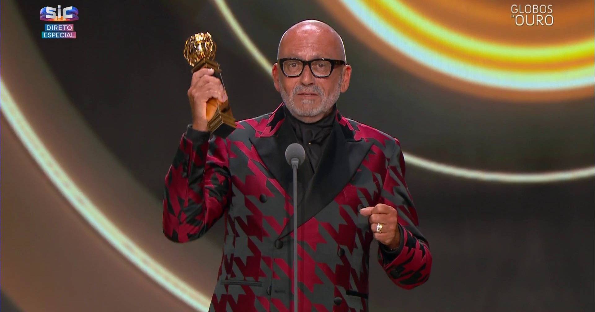 "Mamã, ganhei o Globo!" — Manuel Luís Goucha vence Globo de Ouro de ...