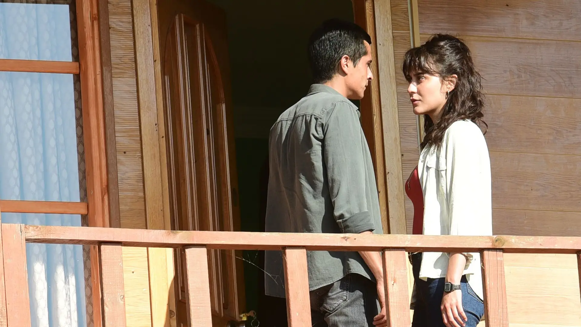 Resumo de 'Pobre Menino Rico': Confronto! Ana e Artur ajustam contas - SIC