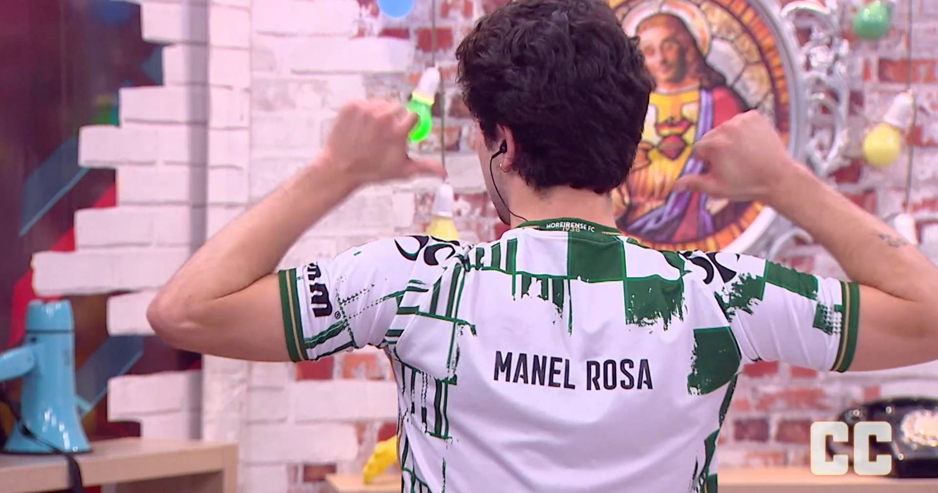 Vestido com a camisola do Moreirense, Manel Rosa revela o seu clube e ...