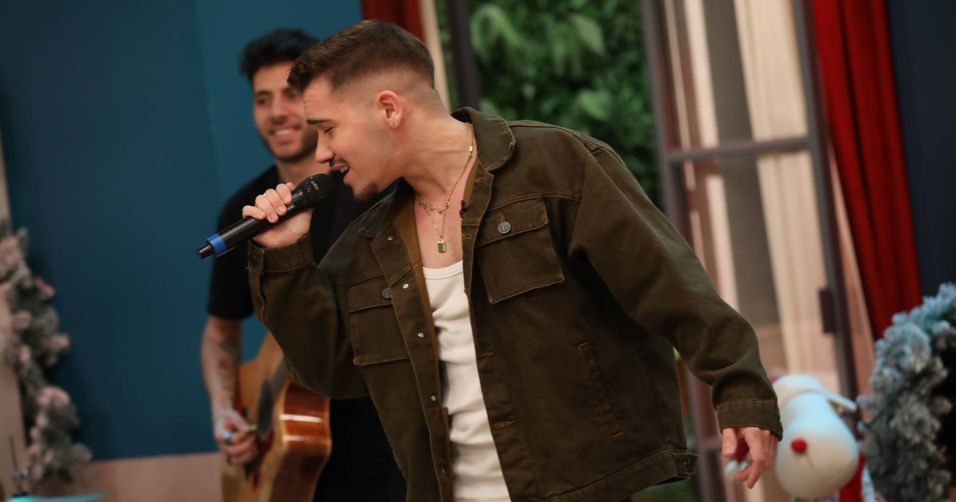 Nuno Ribeiro apresenta nova música na Casa Feliz! - SIC