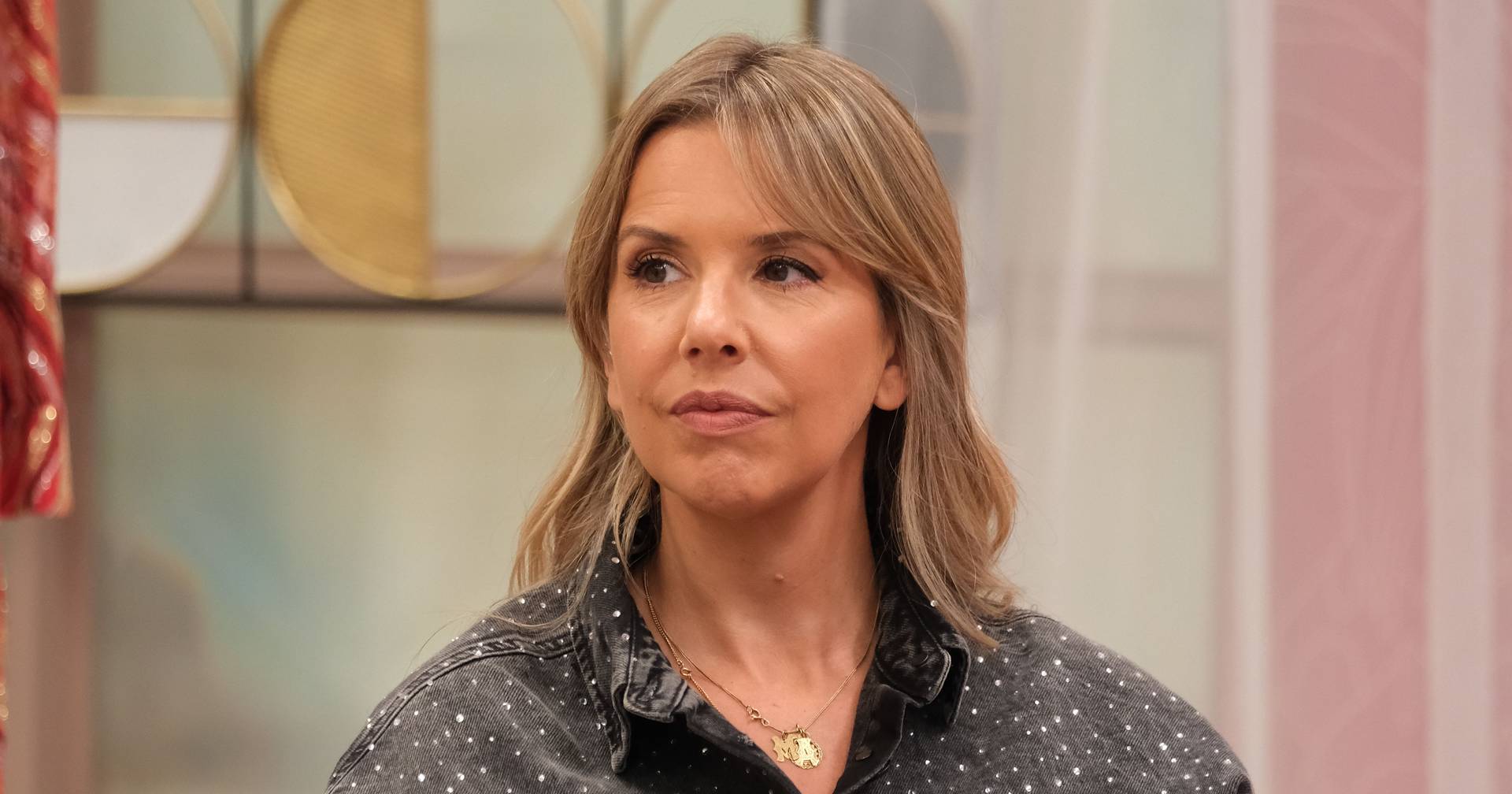 Ana Garcia Martins exalta-se em direto: "Qual é a justificação para me ...