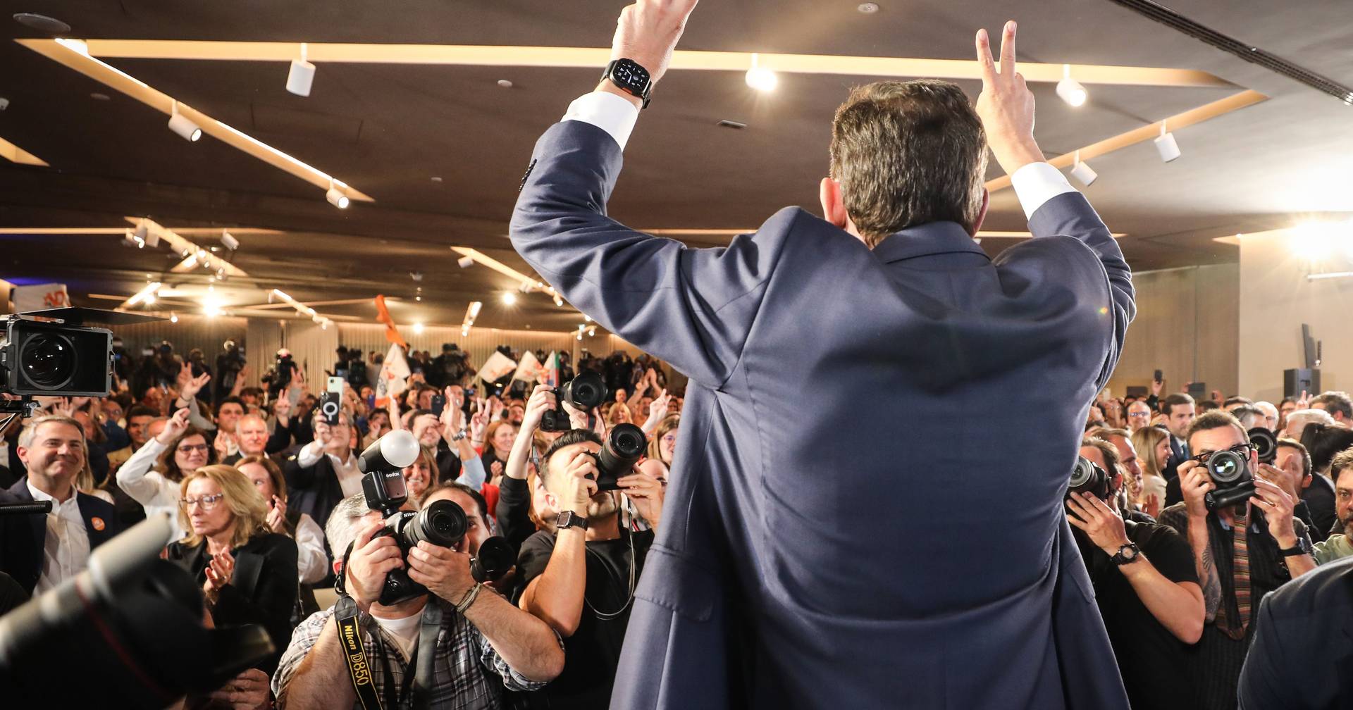 A AD ganhou, o PS perdeu e o terramoto chegano continua a fazer estragos no sistema partidário ...