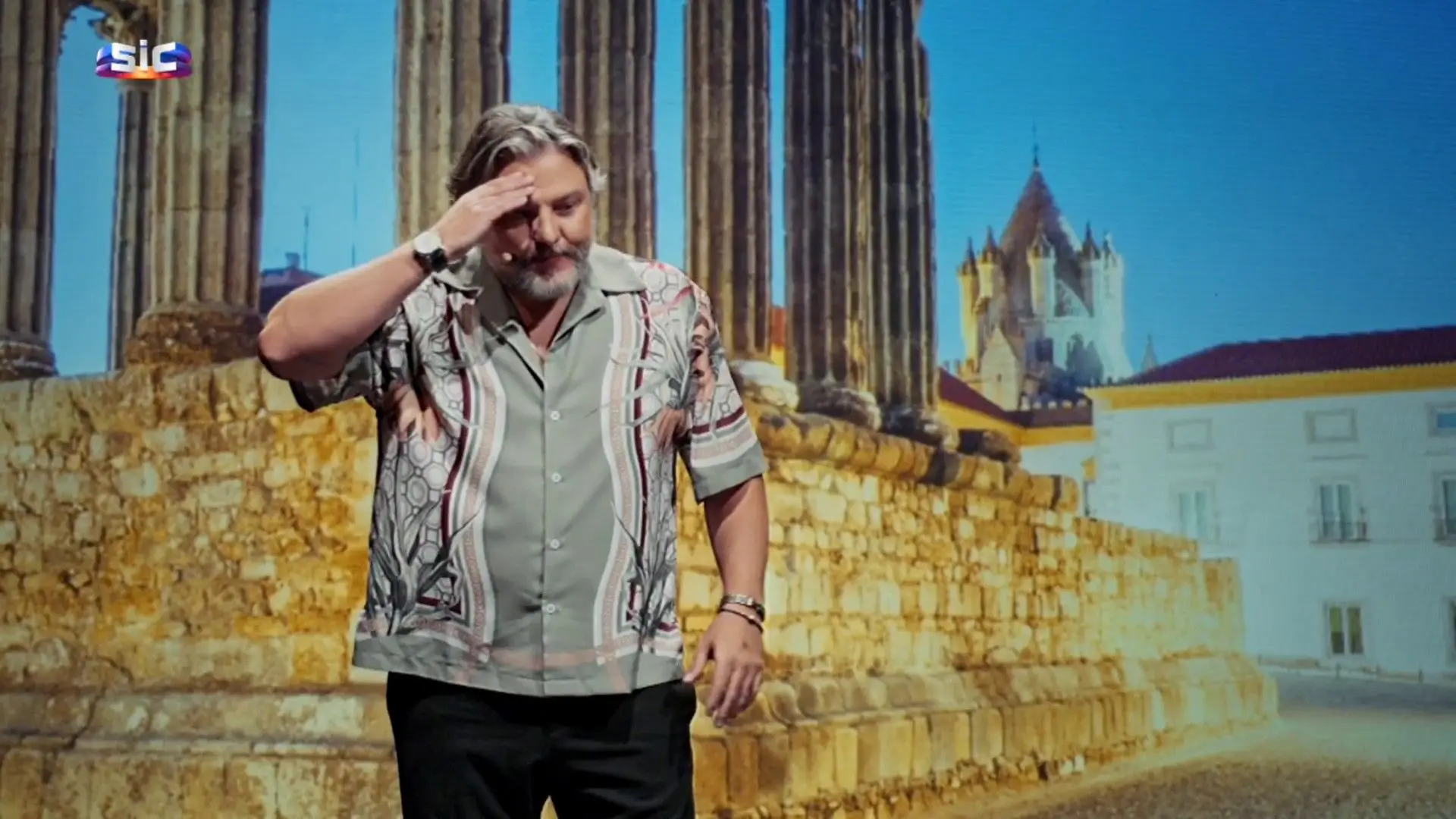 César Mourão cumpre promessa ao "mais famoso" de Évora mas faz-lhe "um ...