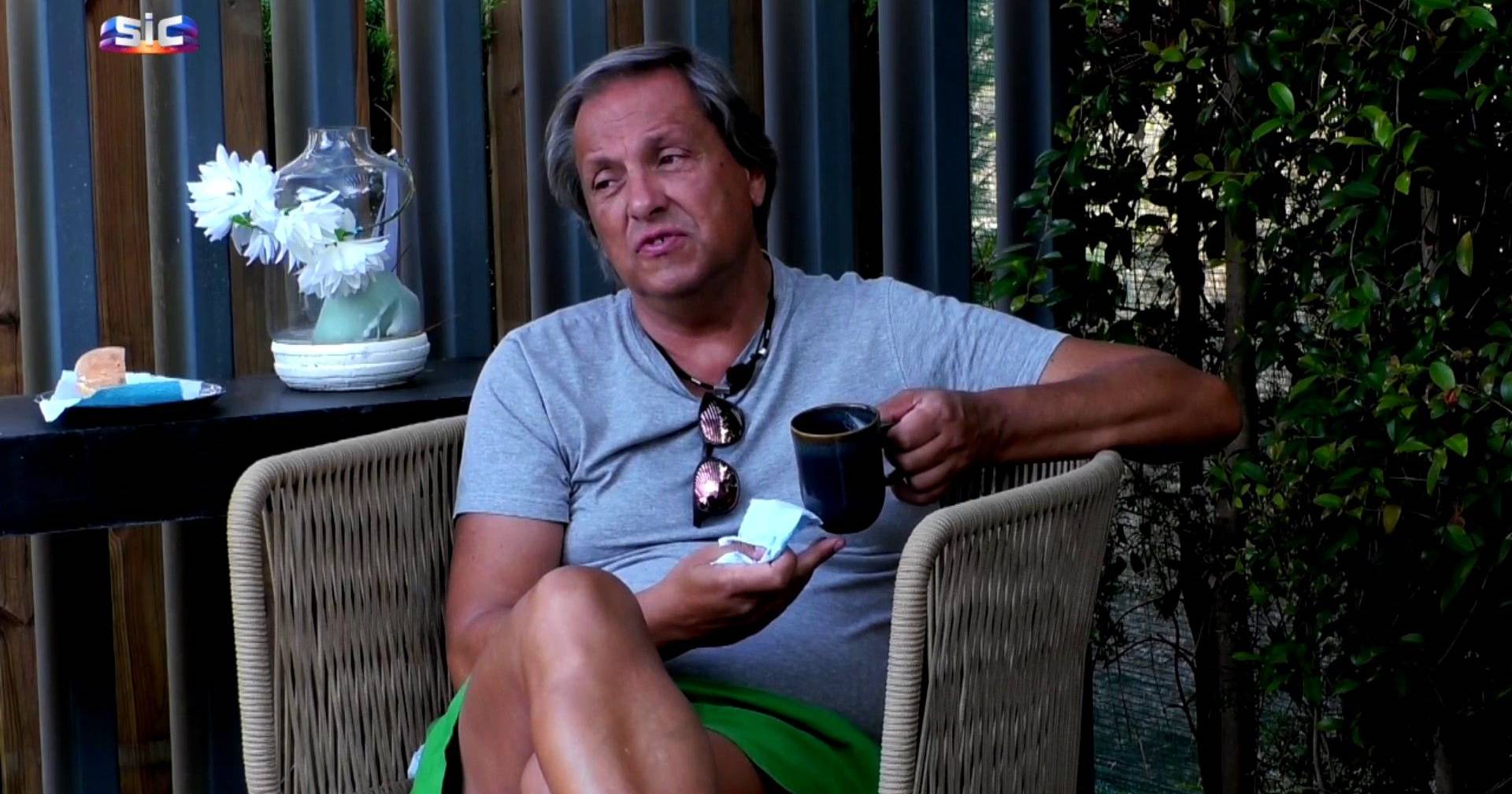"Ele sofre as consequências das opções que toma" — Francisco duvida do ...
