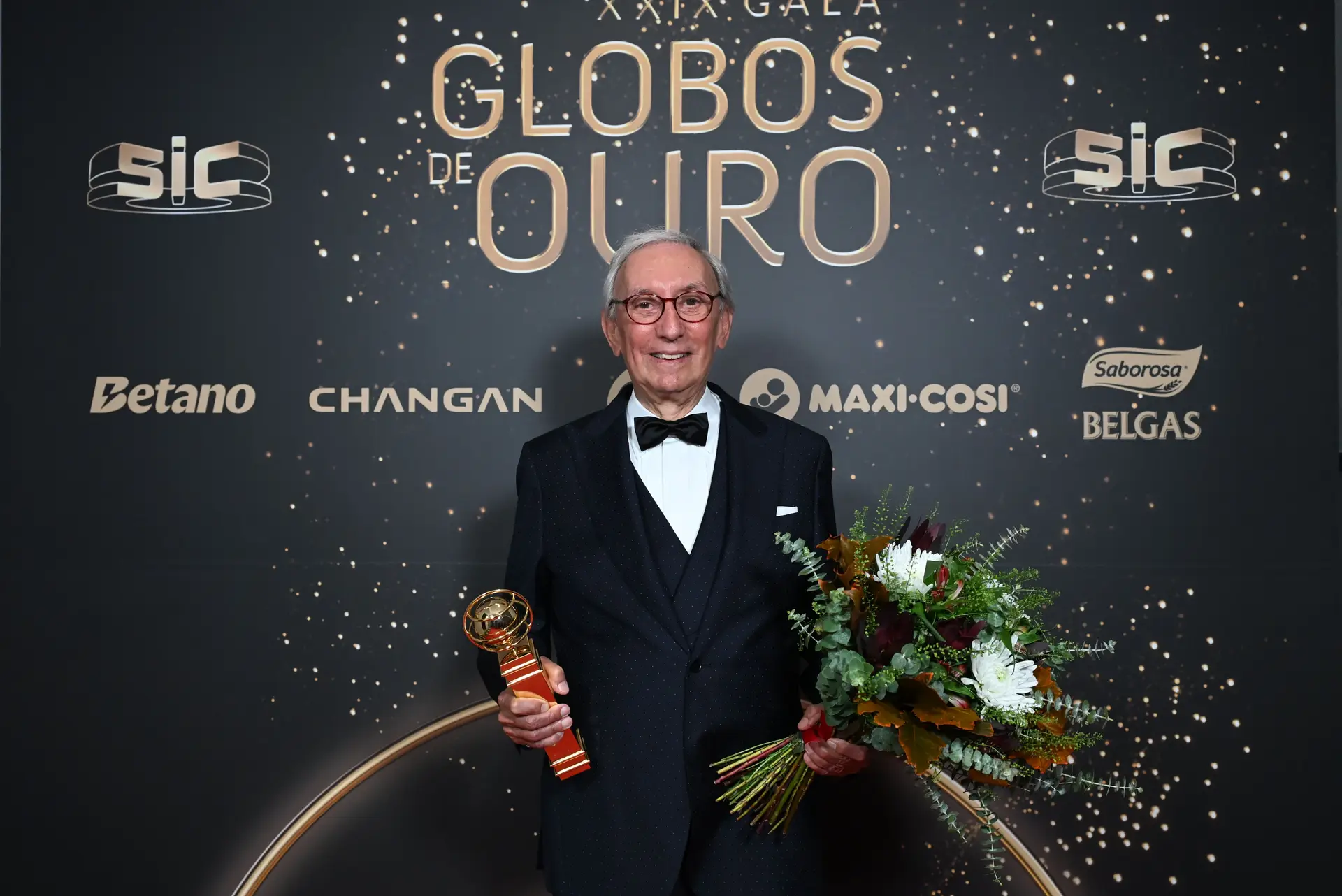 Júlio Isidro homenageado com o Globo Mérito e Excelência recorda o ...