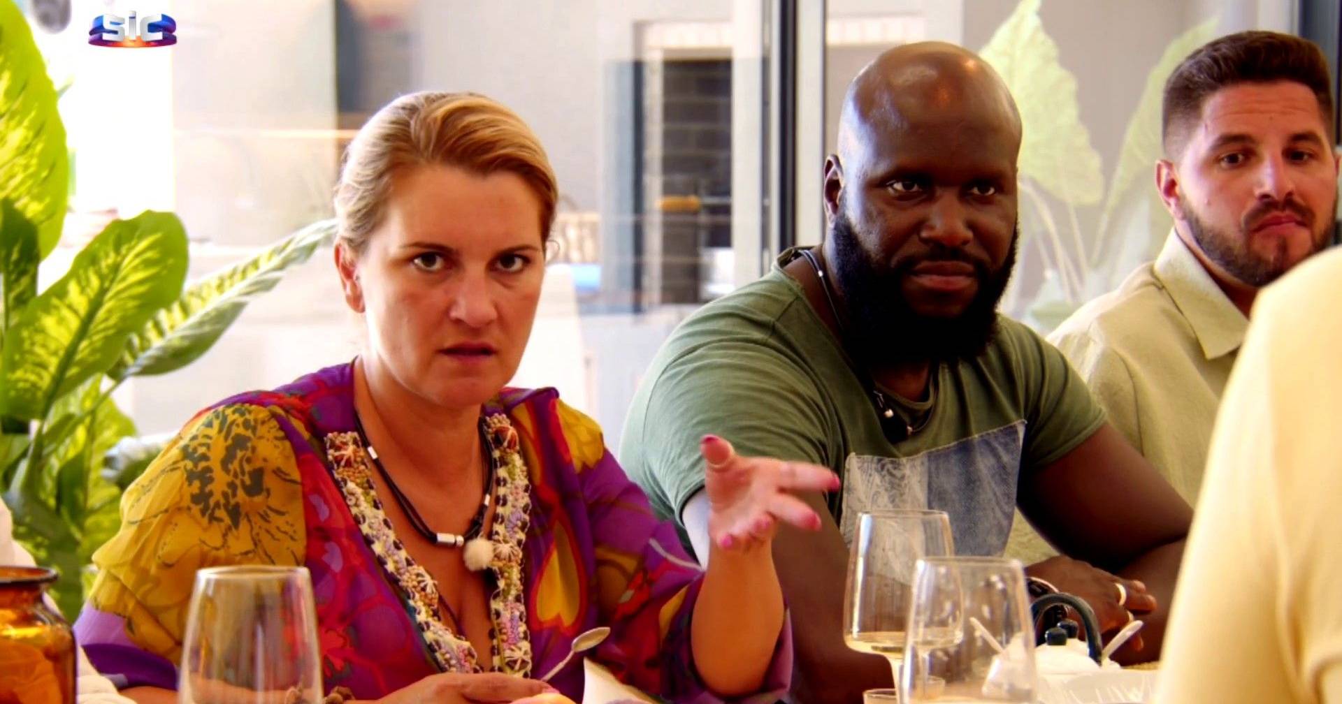 Tensão à mesa! Ruth e Alexandra discutem durante almoço: "É demasiado ...