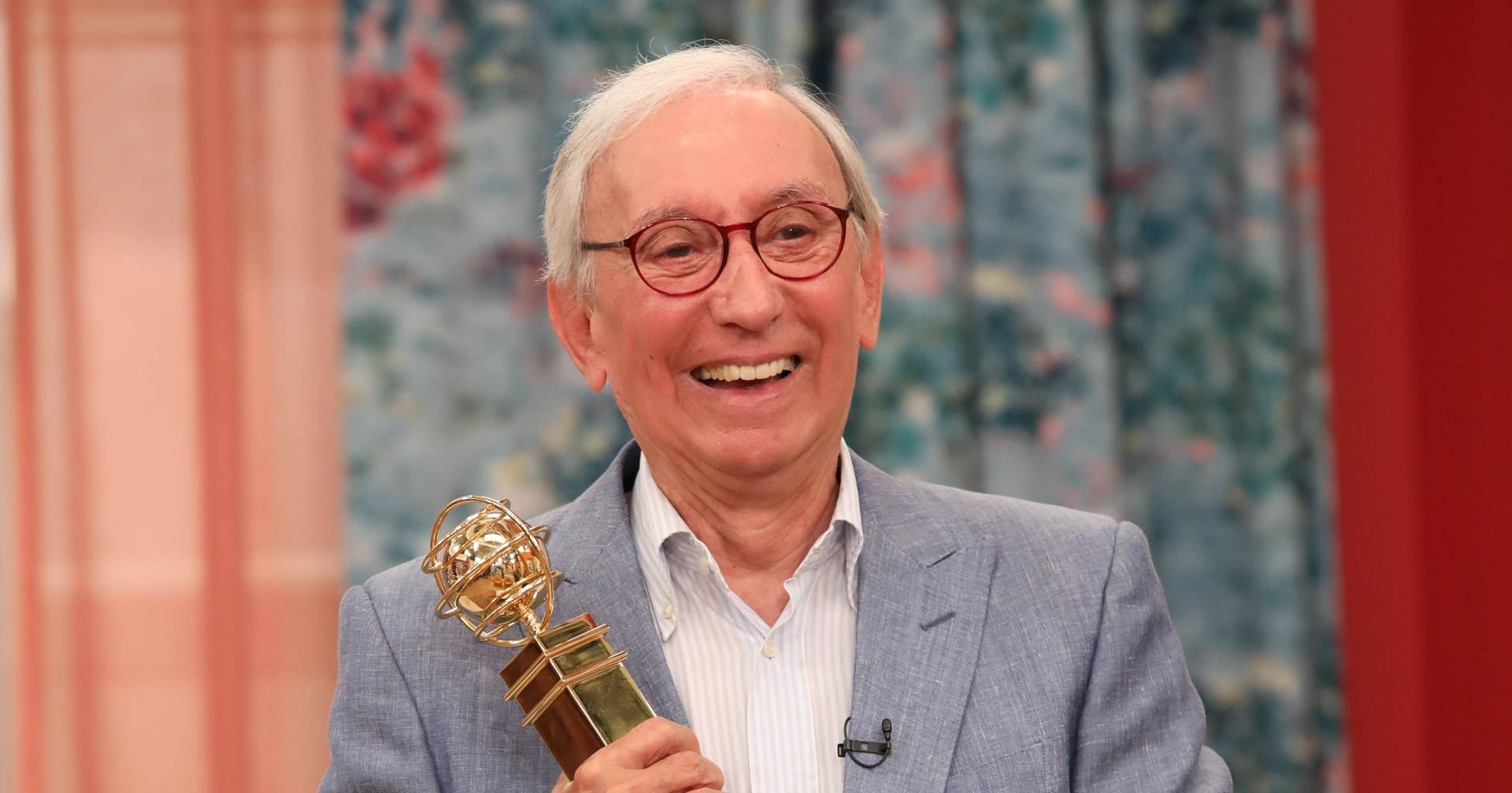 Surpresa e choque nos Globos! Júlio Isidro confessa: "Subi para o palco ...