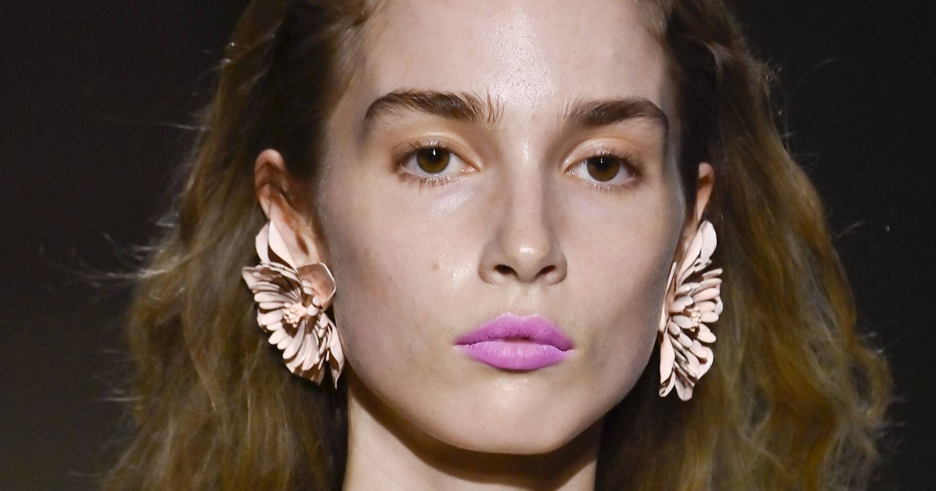 O regresso do batom rosa chiclete: a tendência mais nostálgica que saiu ...