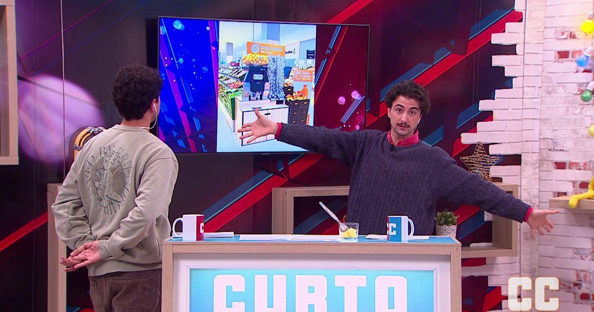 Manel Rosa indignado: "Um litro de sumo, cinco paus?" - SIC