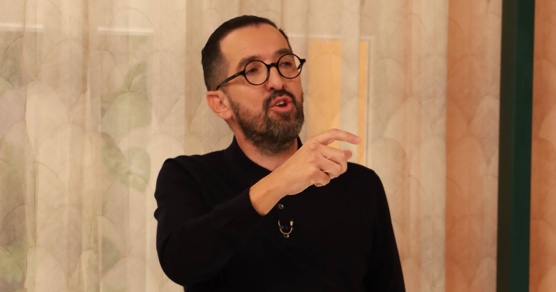 Sabia que o que veste reflete a sua personalidade? Alexandre Monteiro ...