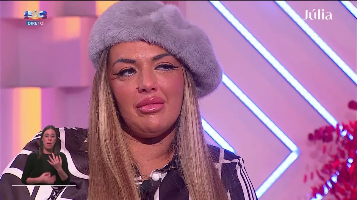 Durante emocionante entrevista, Júlia Pinheiro revela: "Também tenho ...
