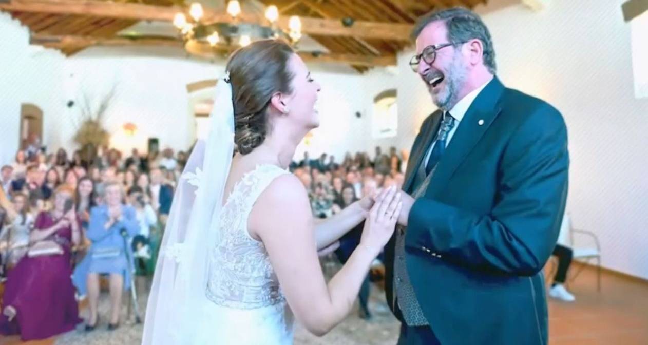 "Nenhuma outra mulher me faria tão feliz": Carlos M. Cunha apaixonou-se ...