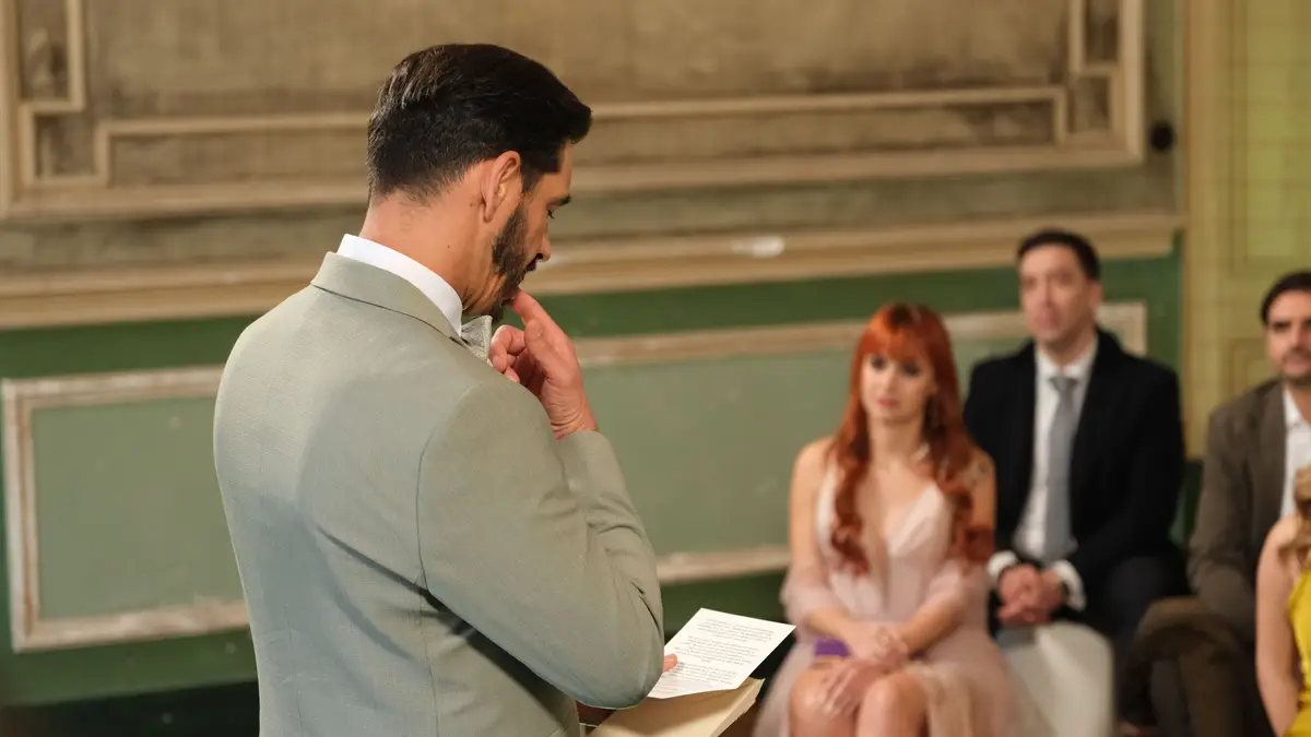 Choque total! Vítor expõe toda a verdade à família e Diana Chaves ...