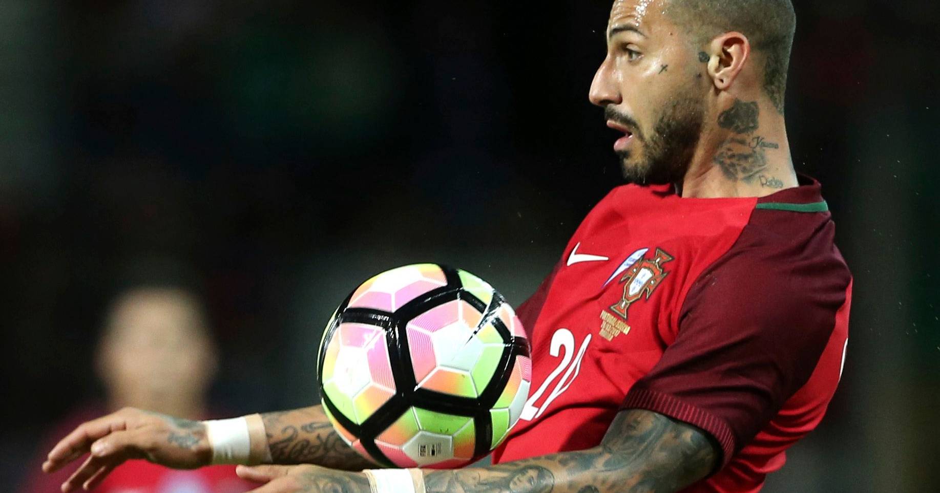 Quaresma já está em Lisboa, mas falha jogo com o Chipre devido a lesão ...