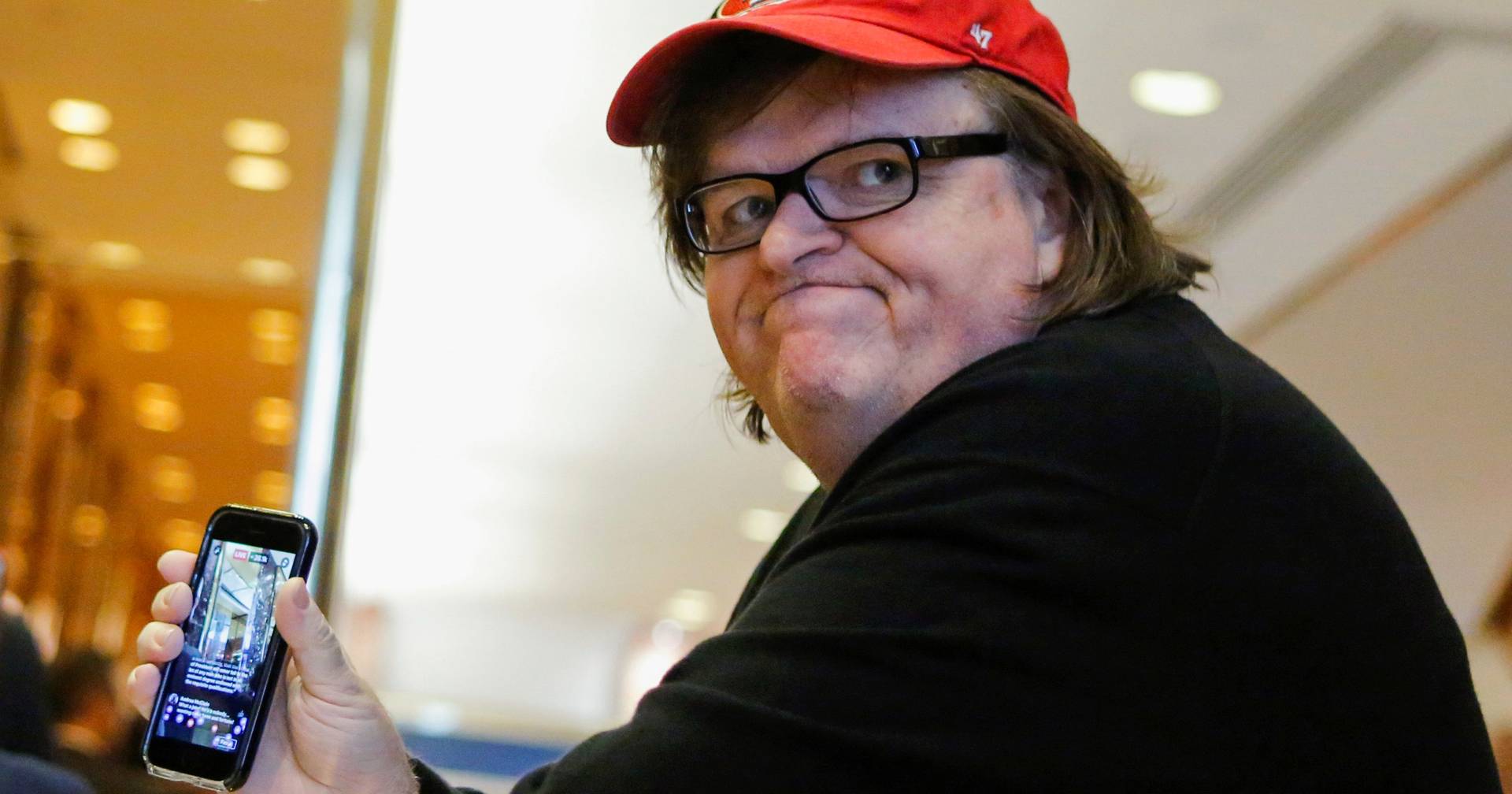 Michael Moore Anuncia Documentário Explosivo Sobre Donald Trump Sic
