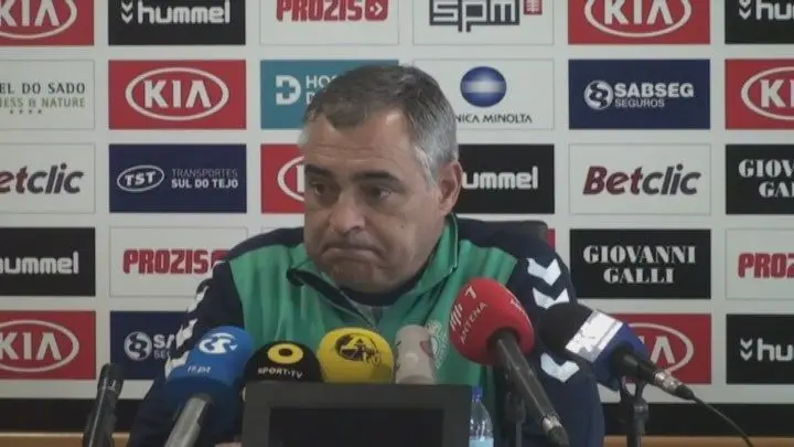 José Couceiro espera encontrar o Sporting "mais forte da época" - SIC ...