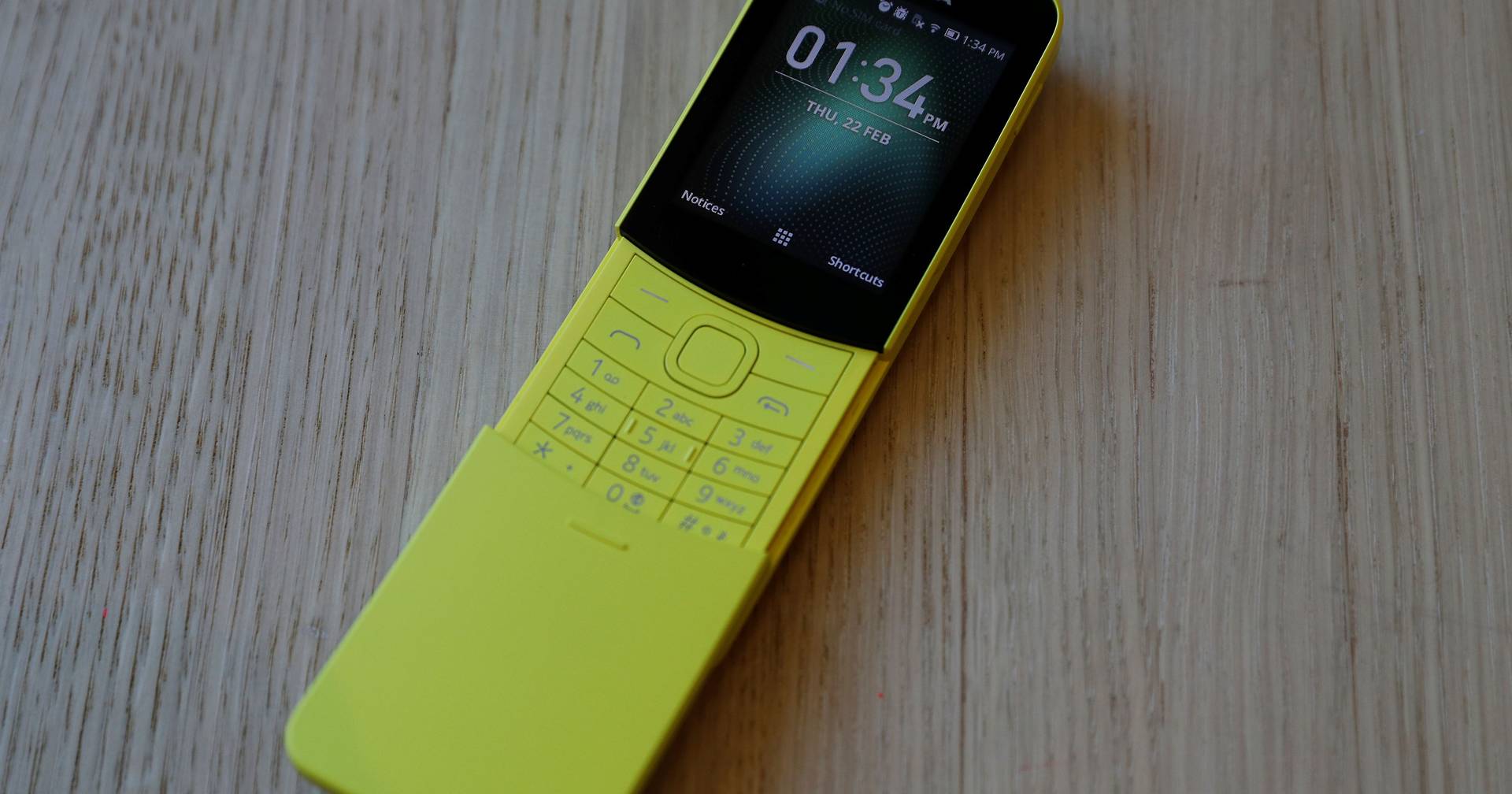 Depois do Nokia 3310, está de volta o 8110 a lembrar o clássico "Matrix ...