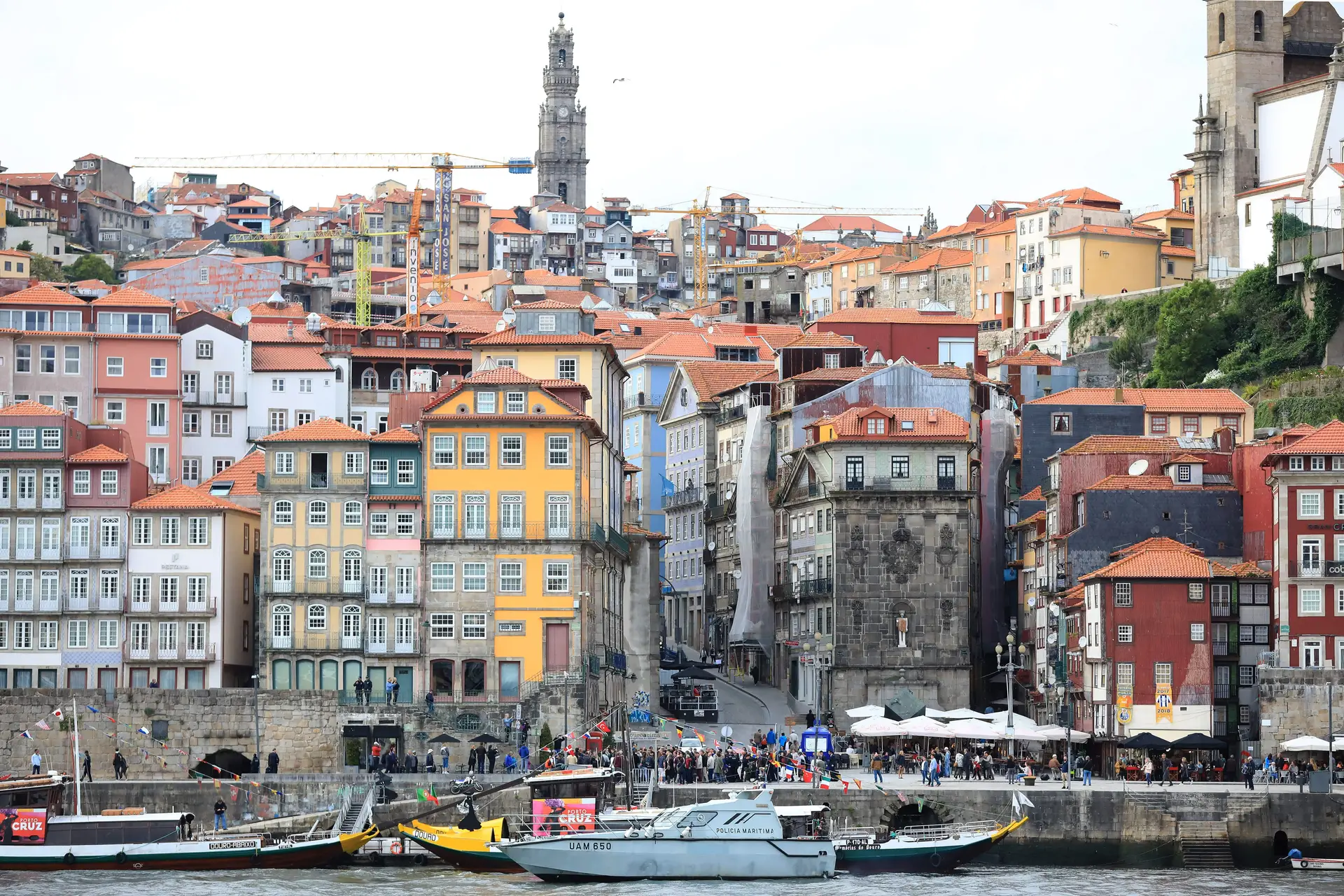 Taxa turística do Porto rendeu 10,4 milhões de euros em 2018 - SIC Notícias