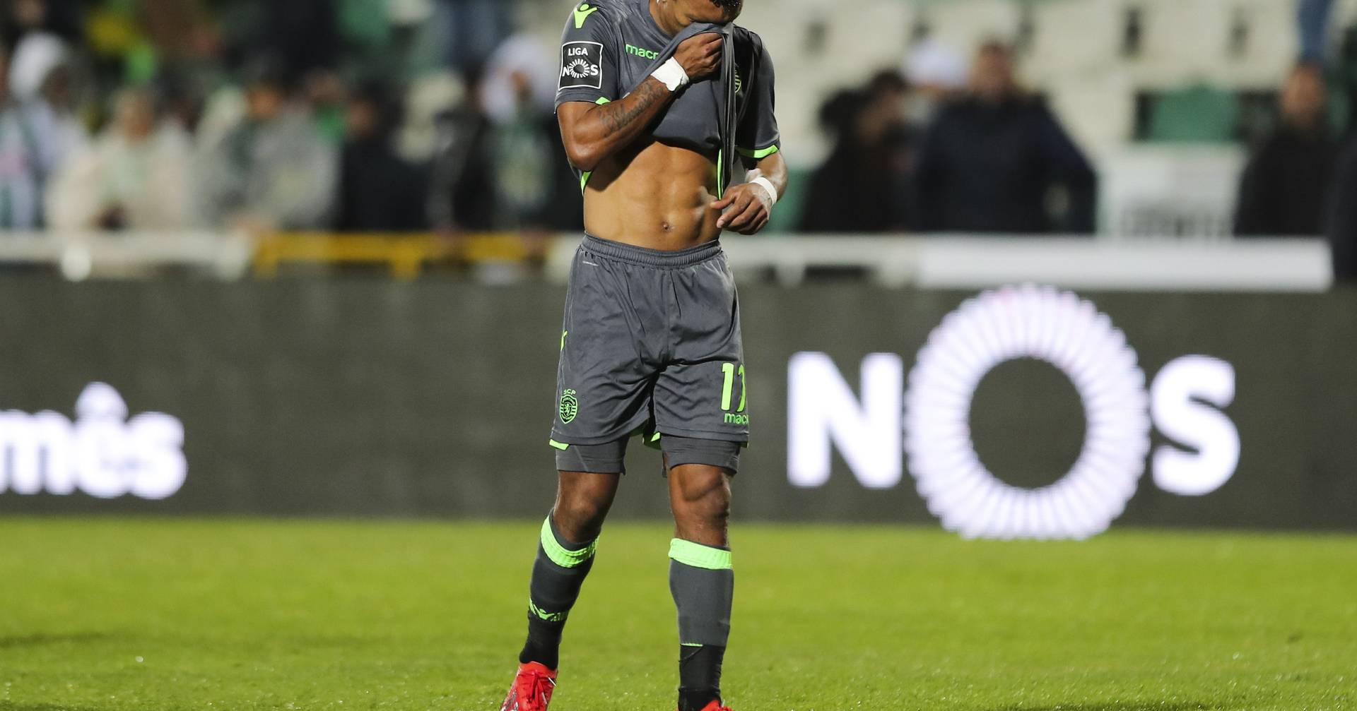 Nani deixa Sporting com um "misto de sentimentos" - SIC Notícias