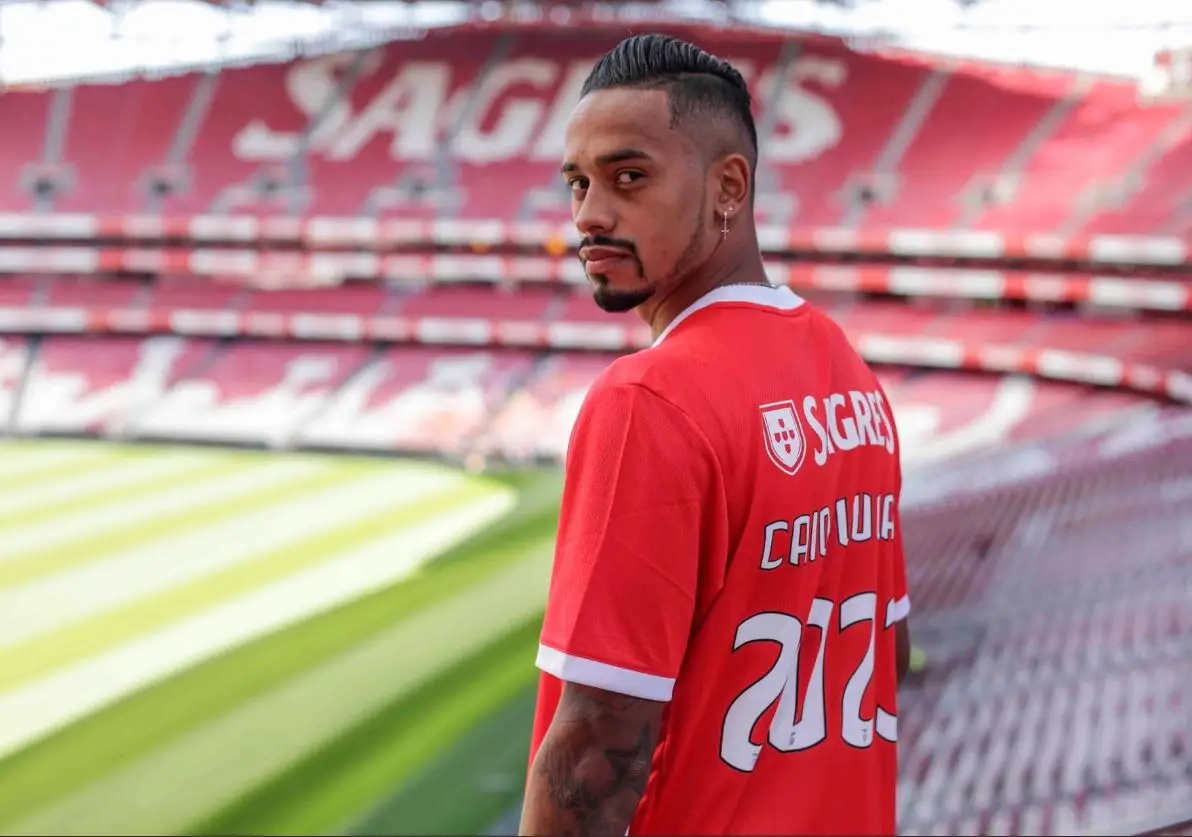 Caio Lucas apresentado no Benfica - SIC Notícias