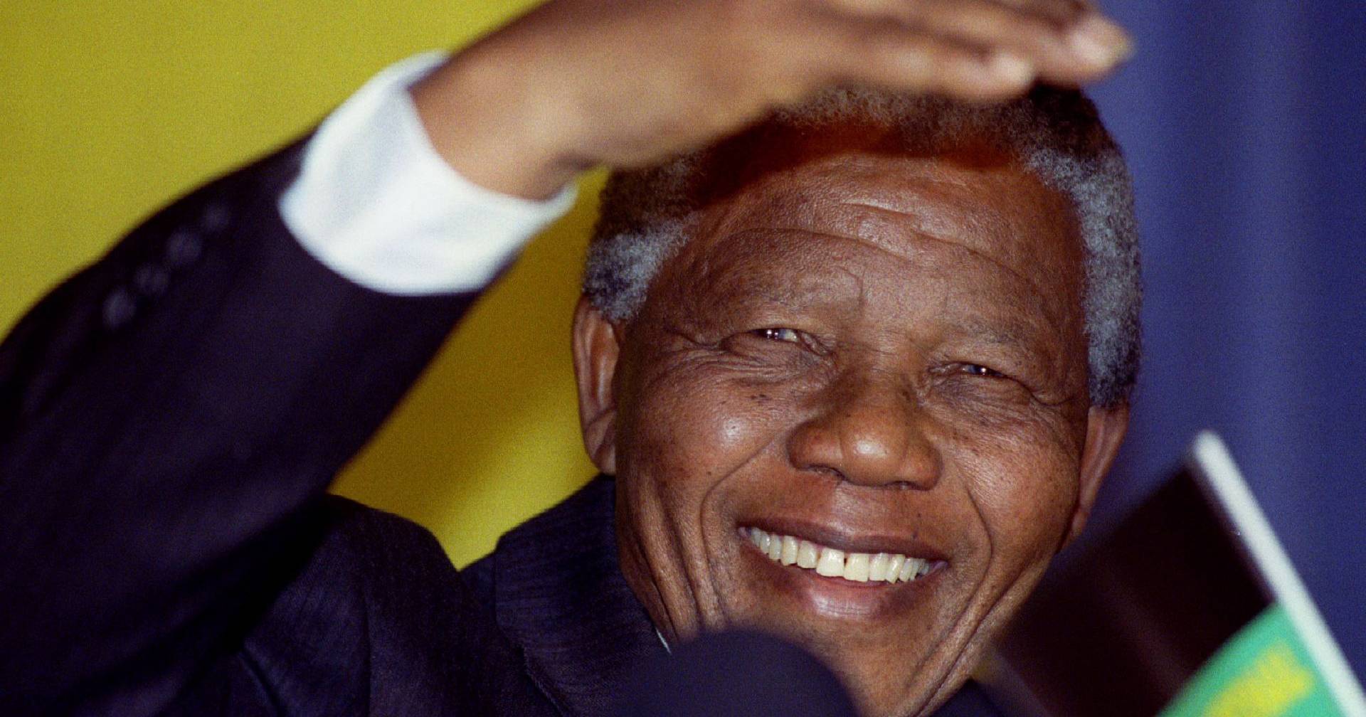 Nelson Mandela investido Presidente da África do Sul. O que ficou para ...