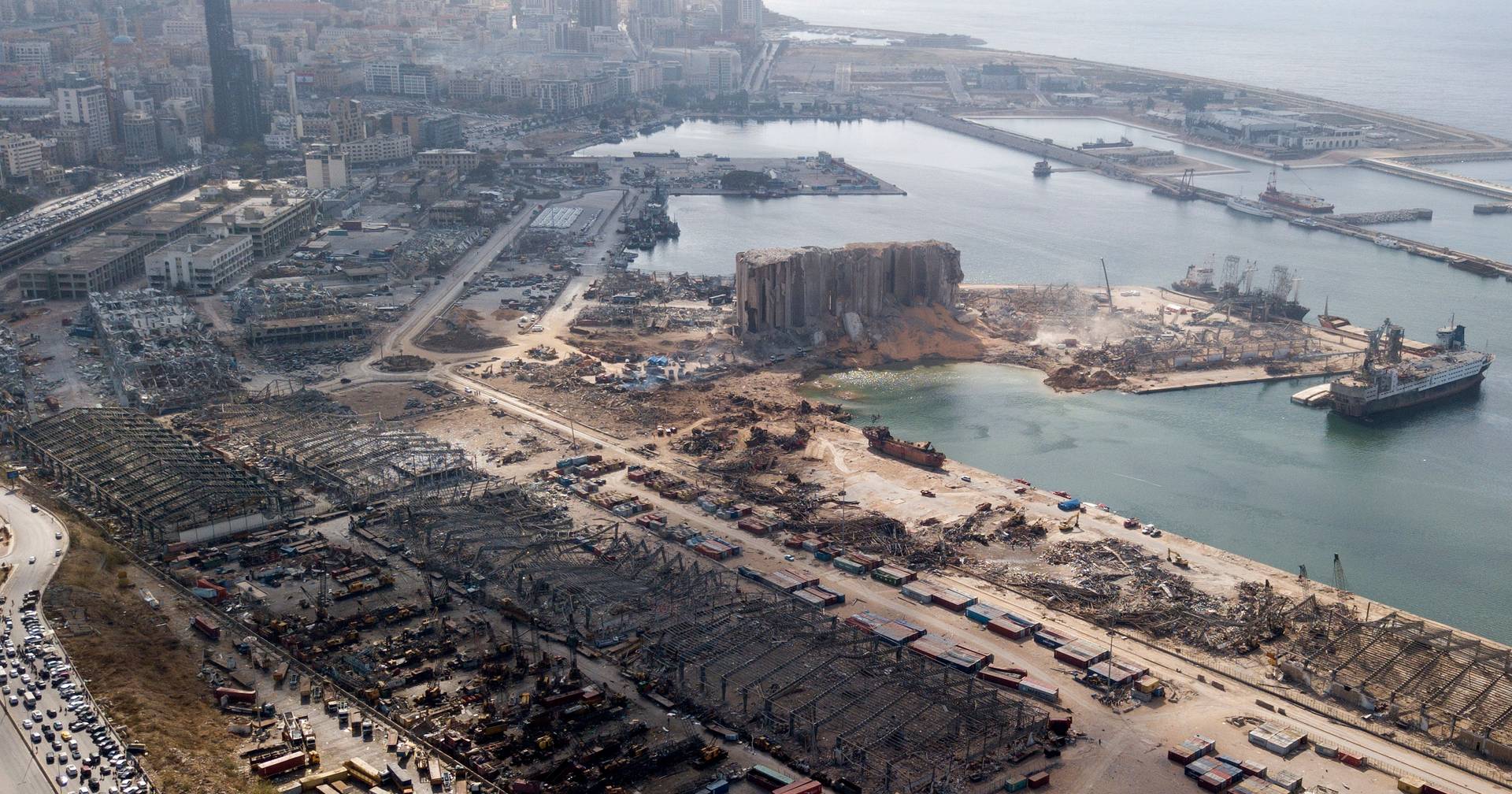 Líbano enfrenta aumento de casos de Covid-19 após explosão no porto de ...