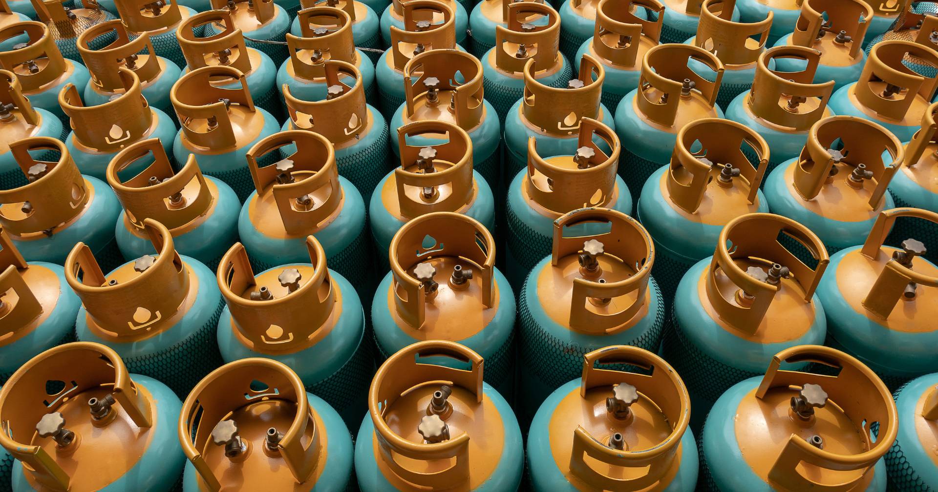 Valor médio da botija de gás está três euros acima do fixado pelo ...