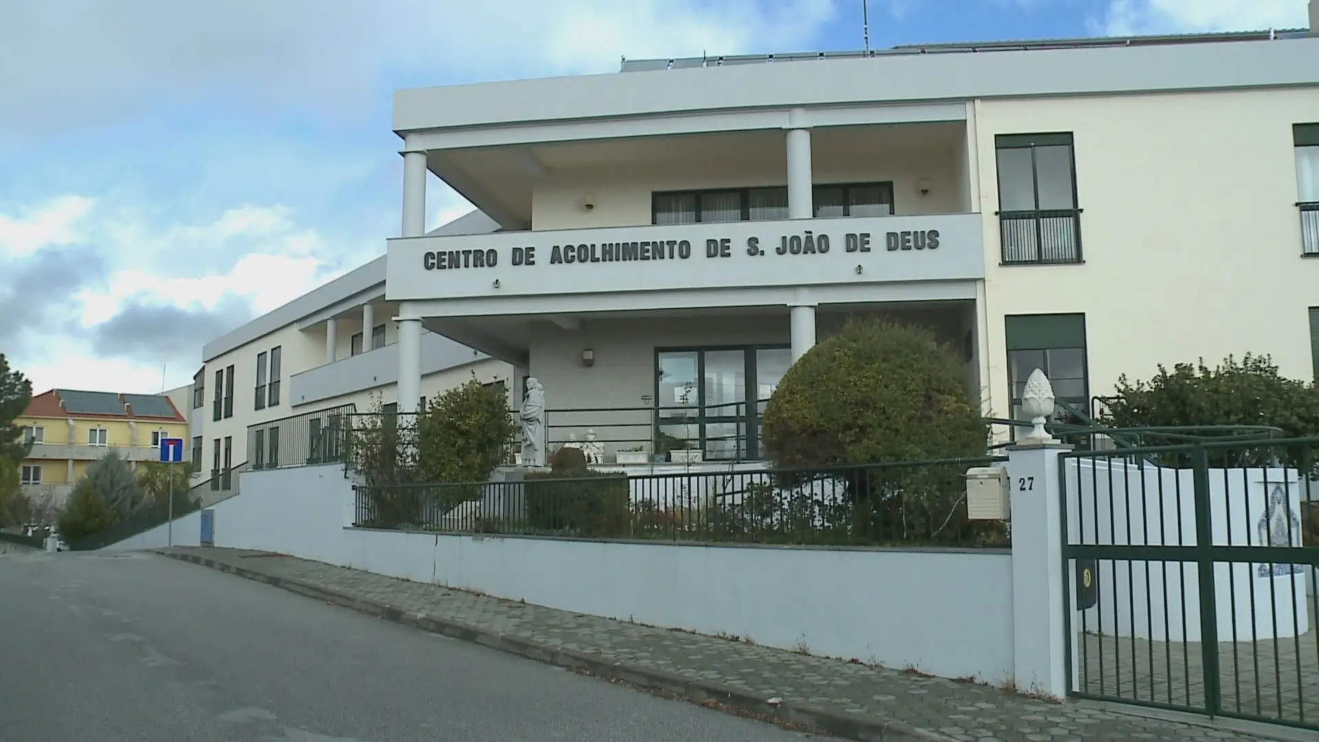 Covid-19. Surtos em lares na Guarda e Castelo Branco - SIC Notícias