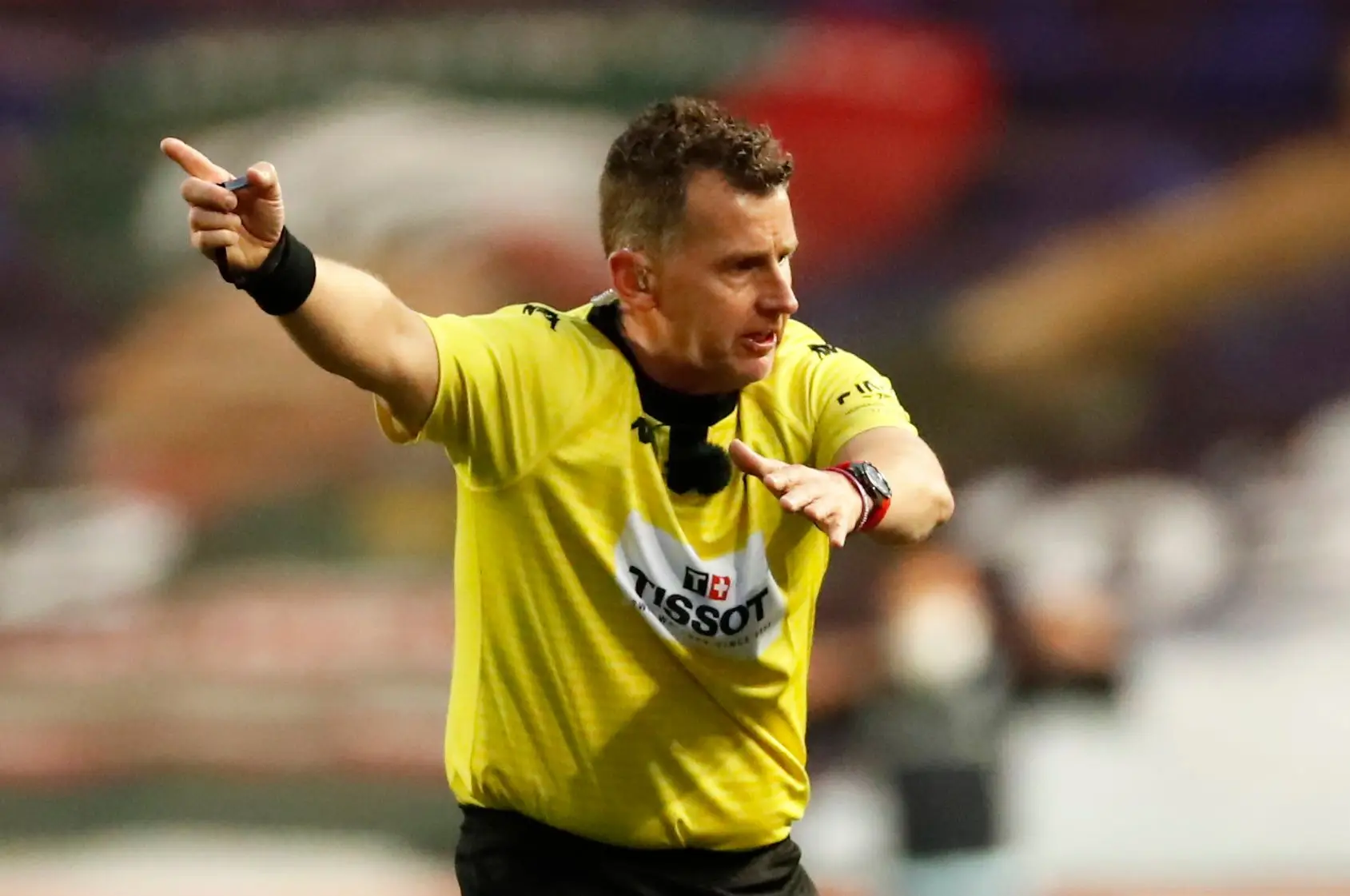 Nigel Owens Considerado O Mais Célebre árbitro De Râguebi Põe Fim A