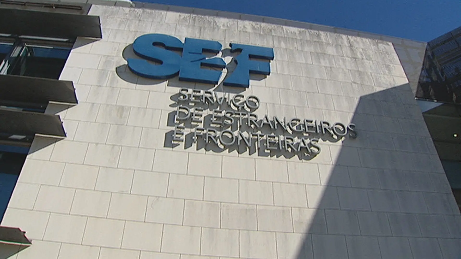 Restruturação do SEF gera polémica - SIC Notícias