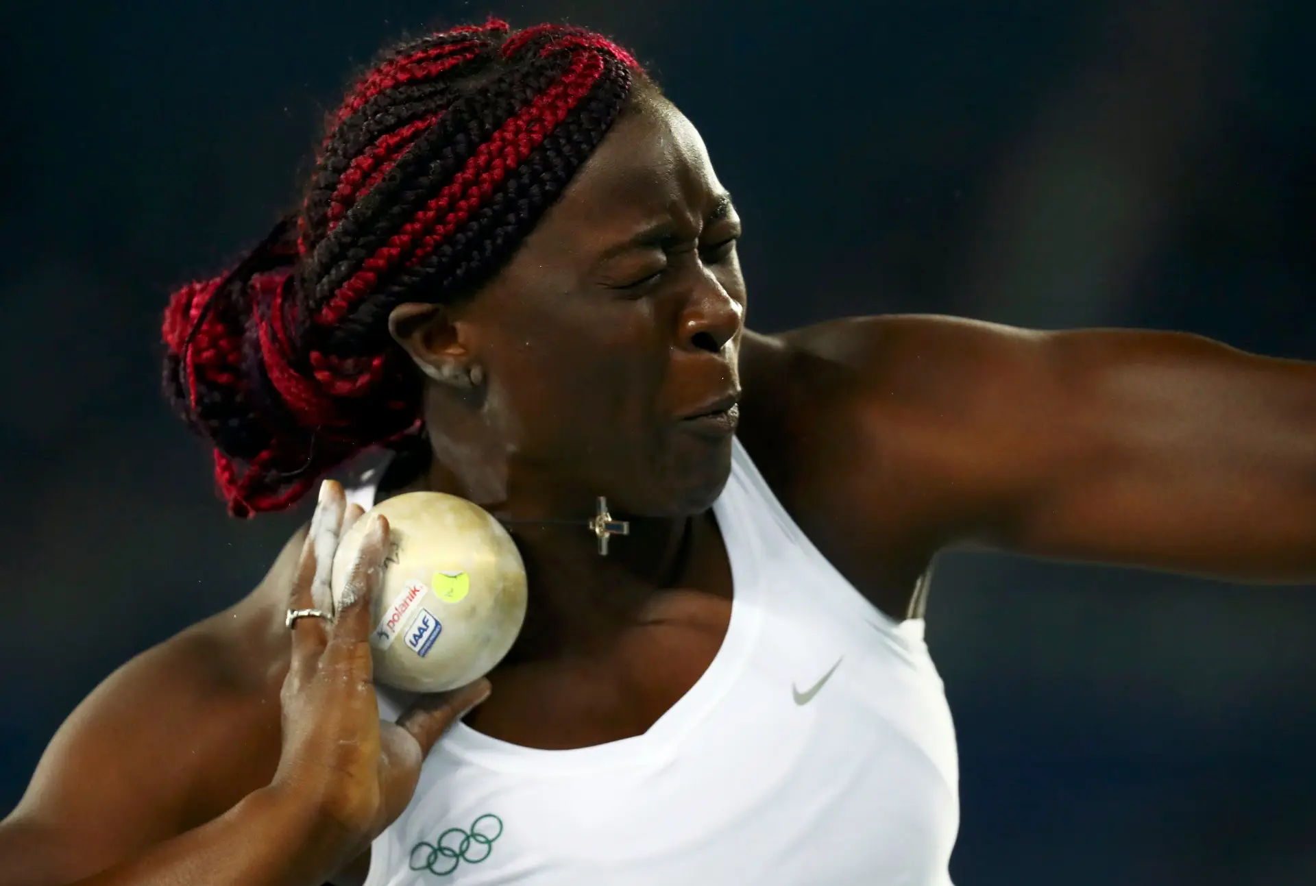 Lançamento do peso. Auriol Dongmo bate melhor marca mundial do ano e ...