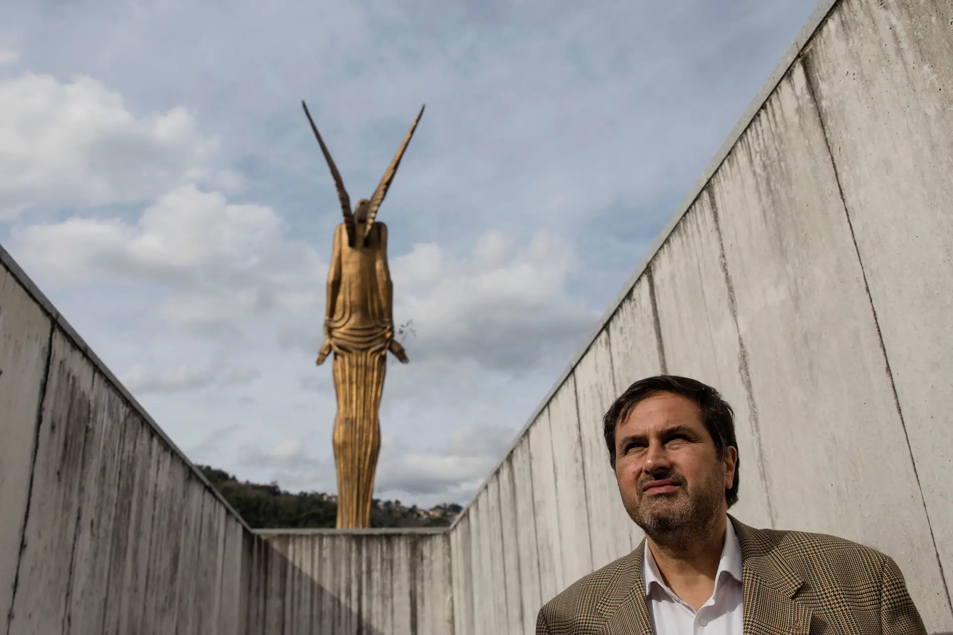 Monumento "Anjo de Portugal" - SIC Notícias